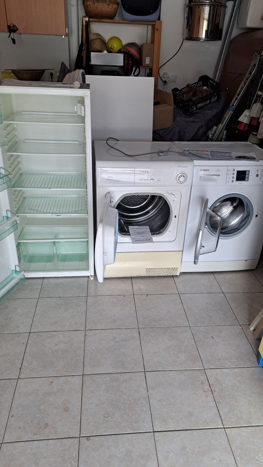 prodaja kompleta gospodinjskih aparatov