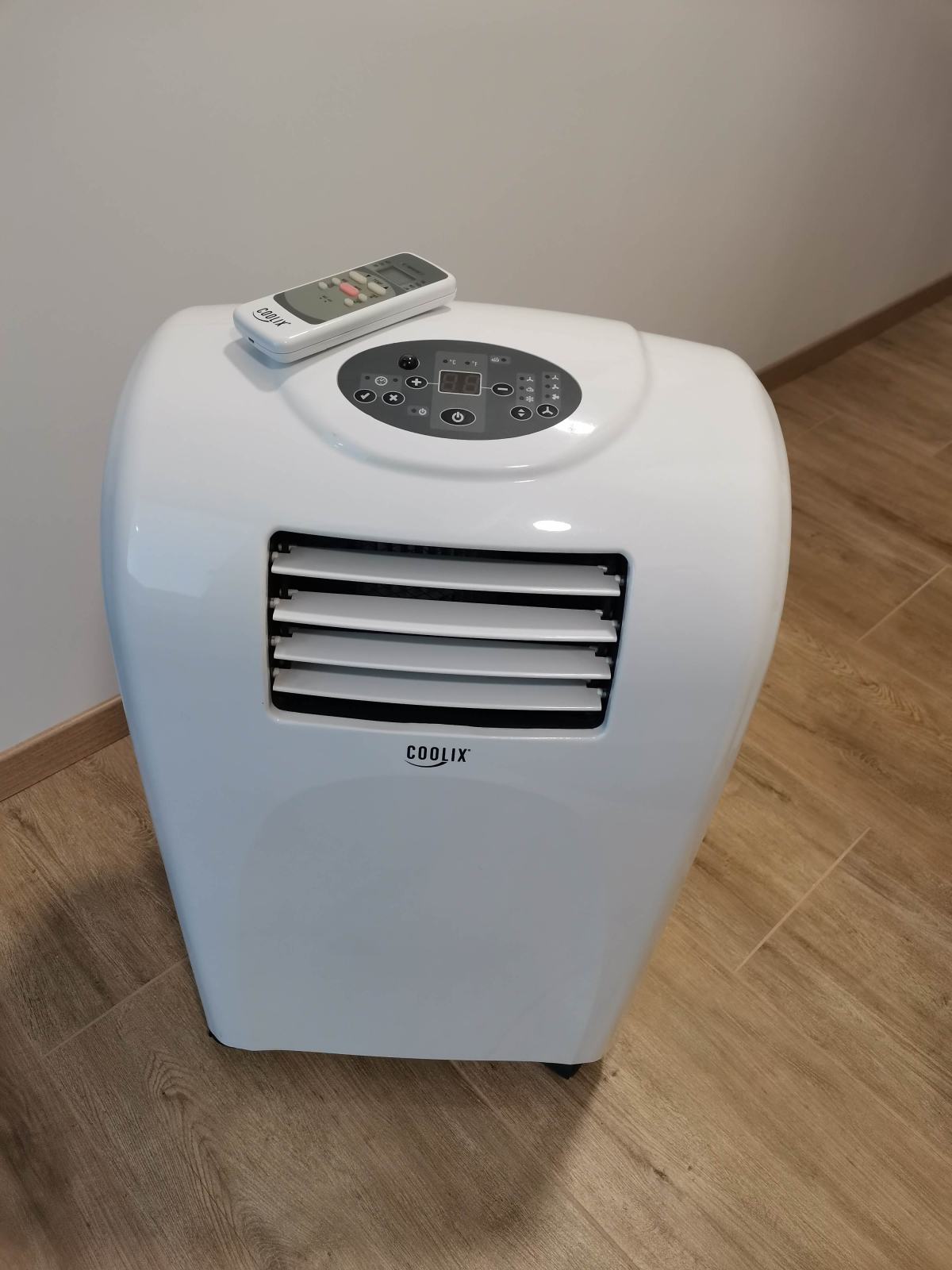 Prodam prenosno klimatsko napravo Coolix MPM-07CRN1