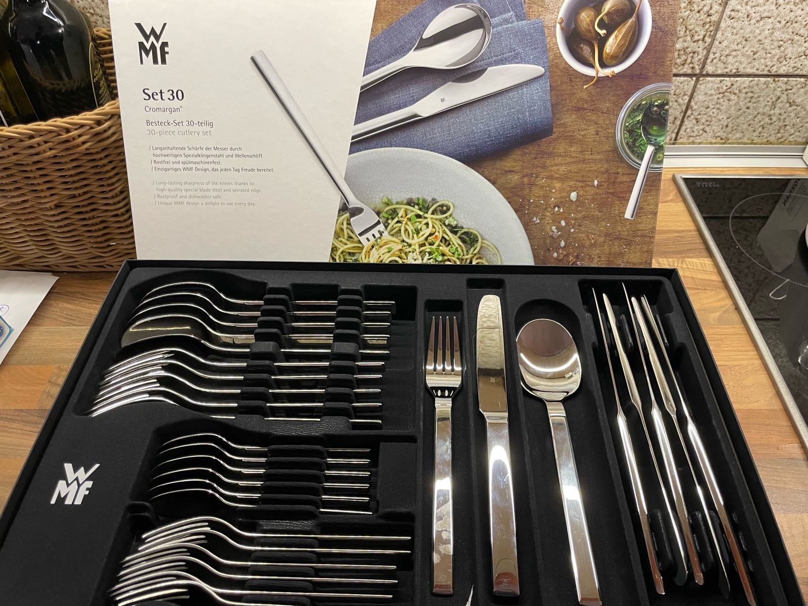 Wmf pribor 2 kompleta