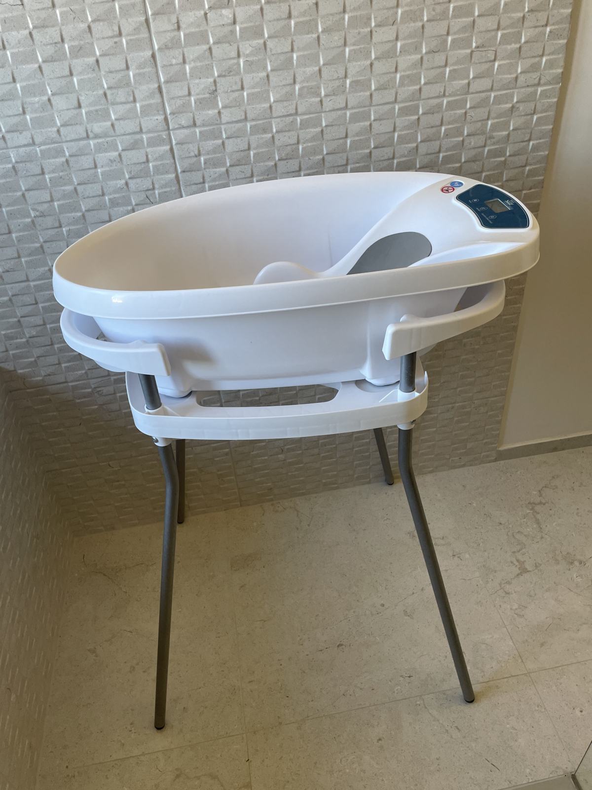 Aquascale banjica V3 s stojalom