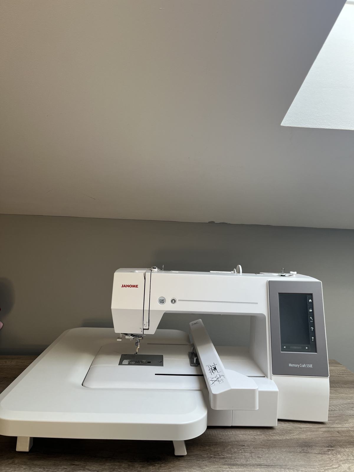 Šivalni stroj Janome 550e