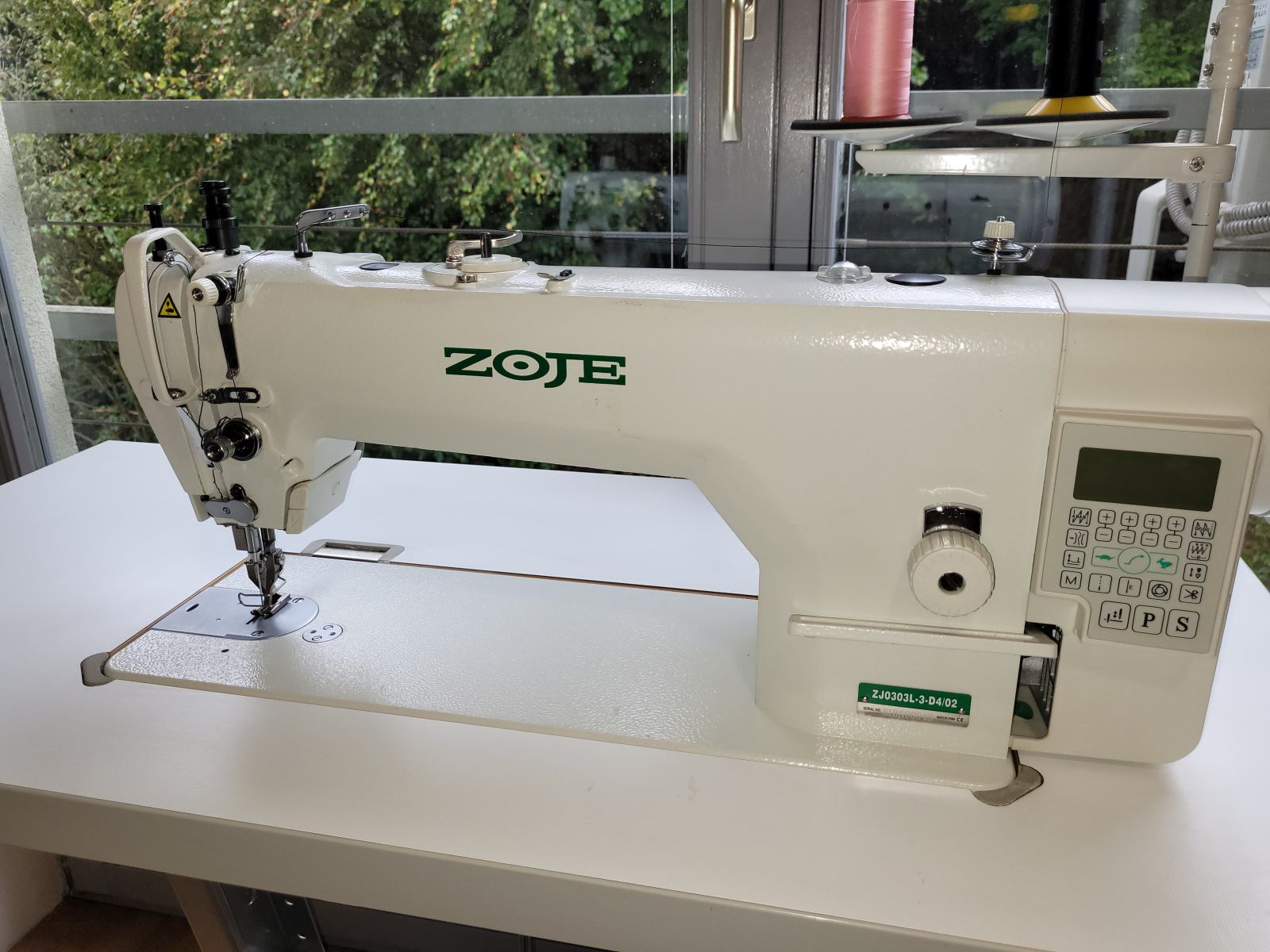 Šivalni stroj ZOJE ZJ0303L-3-D4 SET