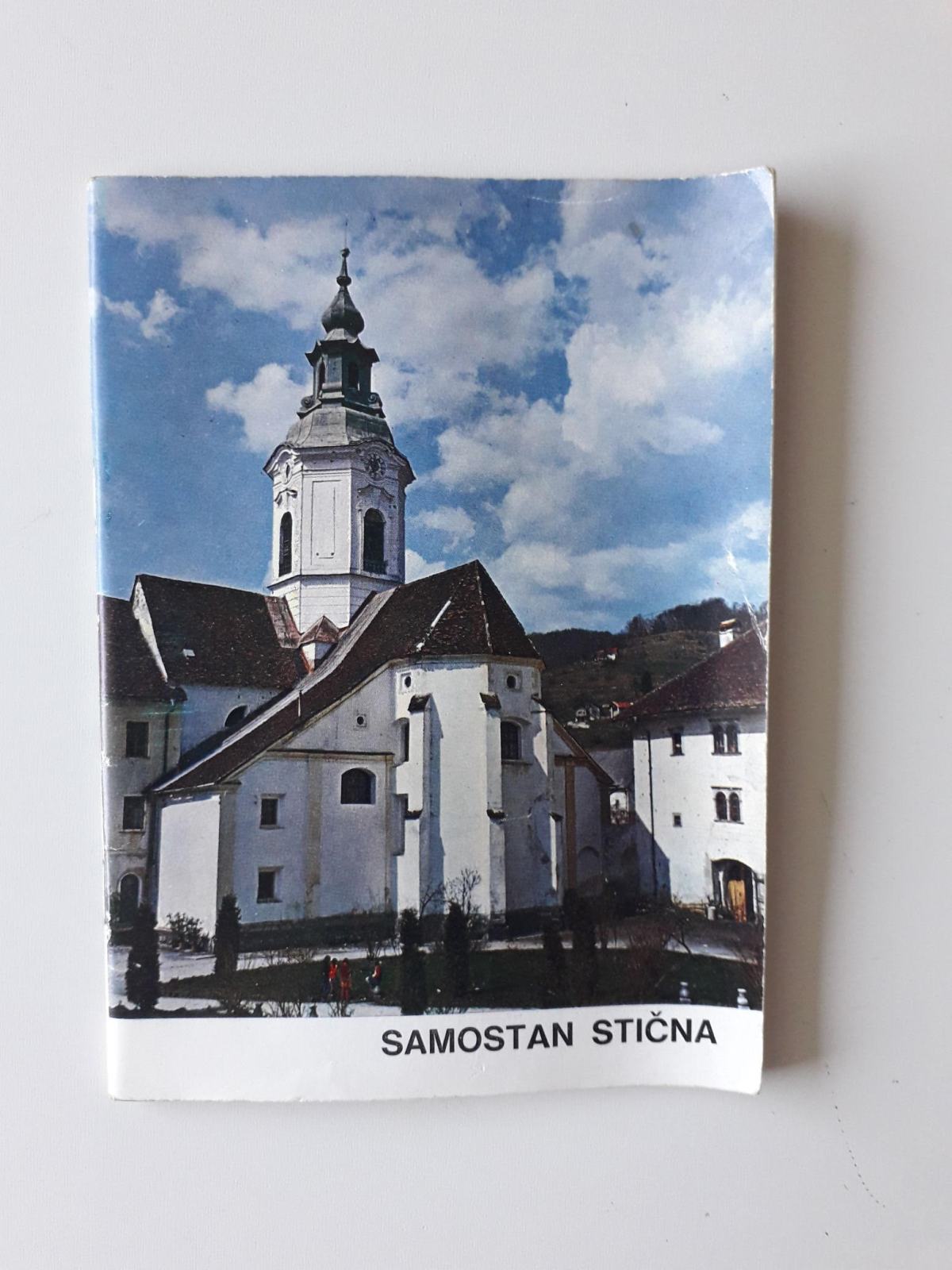 SAMOSTAN STIČNA, VODNIK