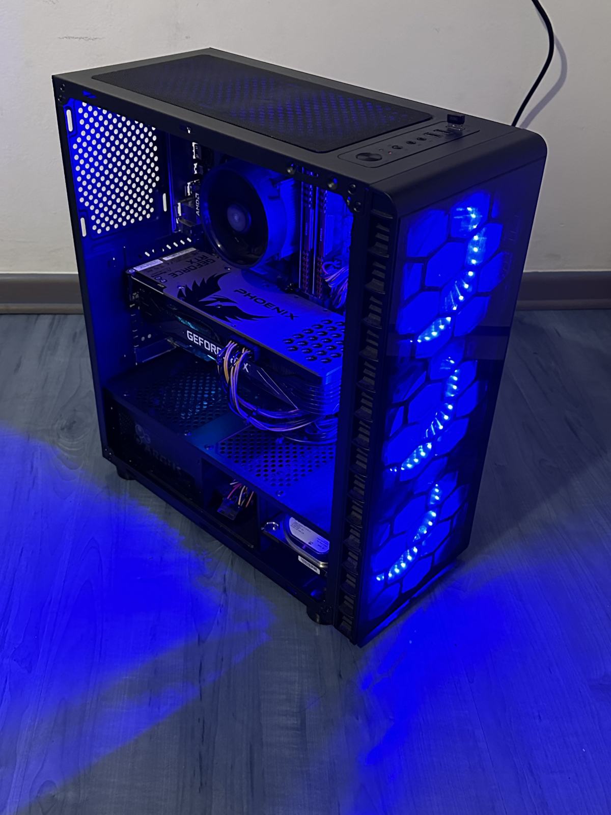 Gaming računalnik: GeForce RTX 3080, AMD Ryzen 5 3600X