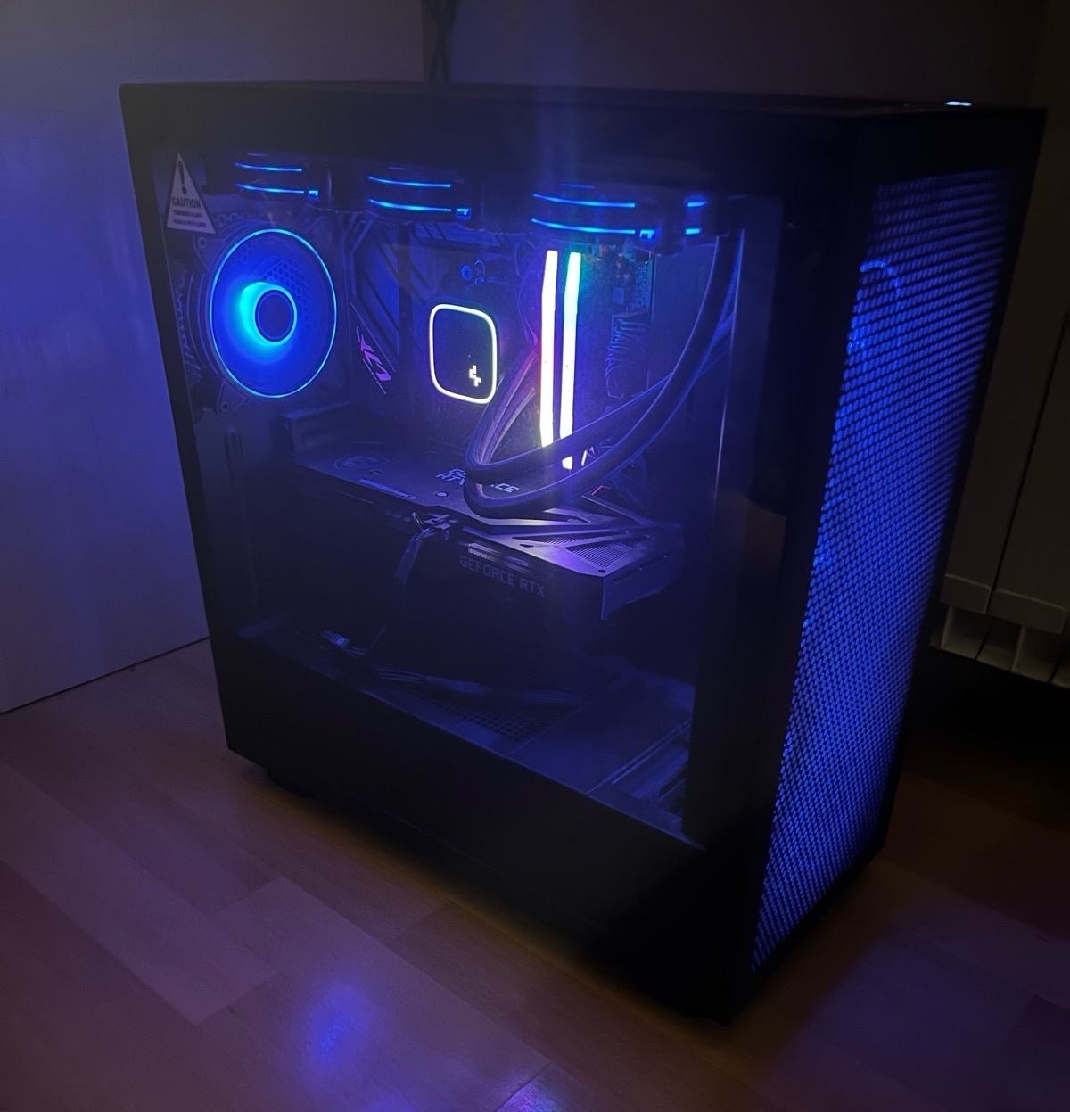 Gaming Računalnik, ryzen5 7600x, AM5 B650E-E, rtx3060 12gb