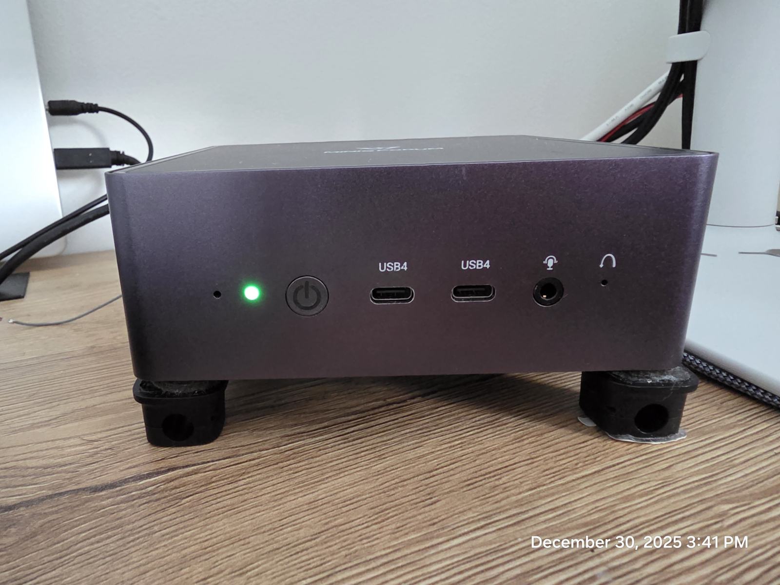 Minisforum UM790 Pro | R9 7940HS | 64GB RAM (Redek!) | 1TB Samsung 980