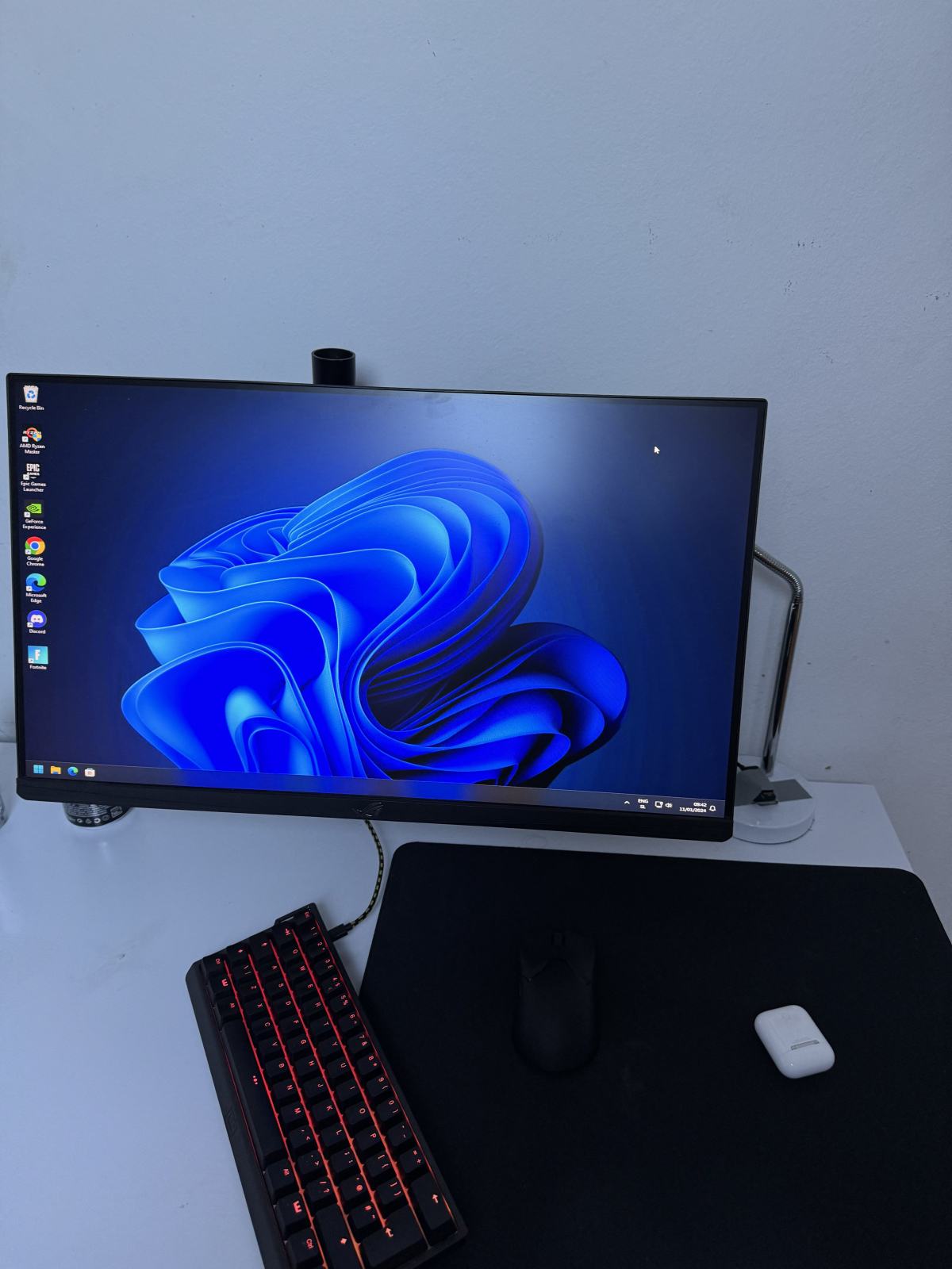 RTX 3080 SUPRIM RYZEN 5 , 360HZ MONITOR