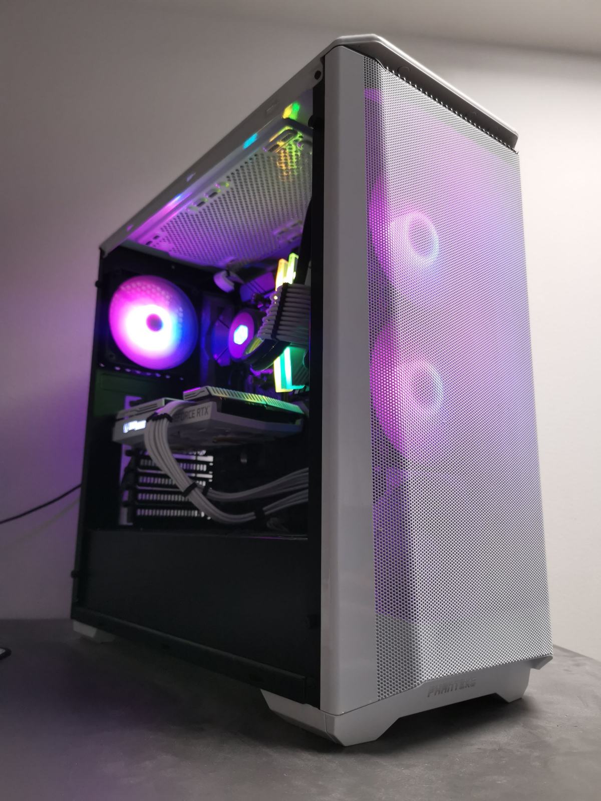 Super RGB Gaming PC/Računalnik - Ryzen 5 / RTX 3070 / Vodno hlajenje