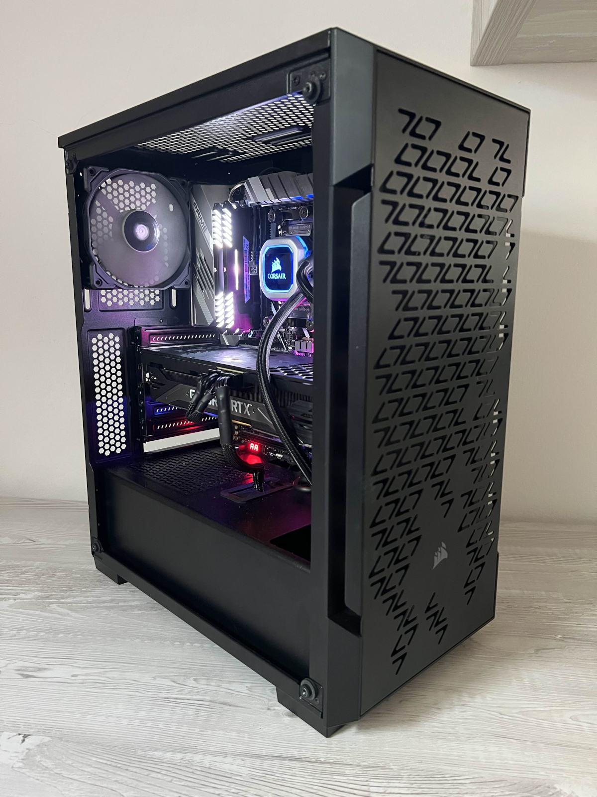 ULTRA GAMING PC AMD Threadripper / RTX 3070Ti / 64GB / CUSTOM