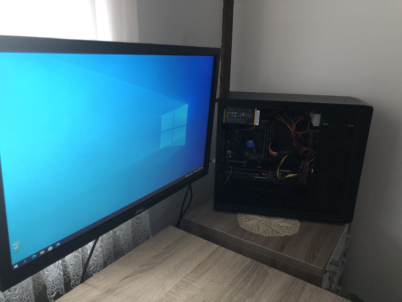 Gaming računalnik Intel i5 , ATI Radeon r9 390 8gb, 8Gb ram.SSD 250GB