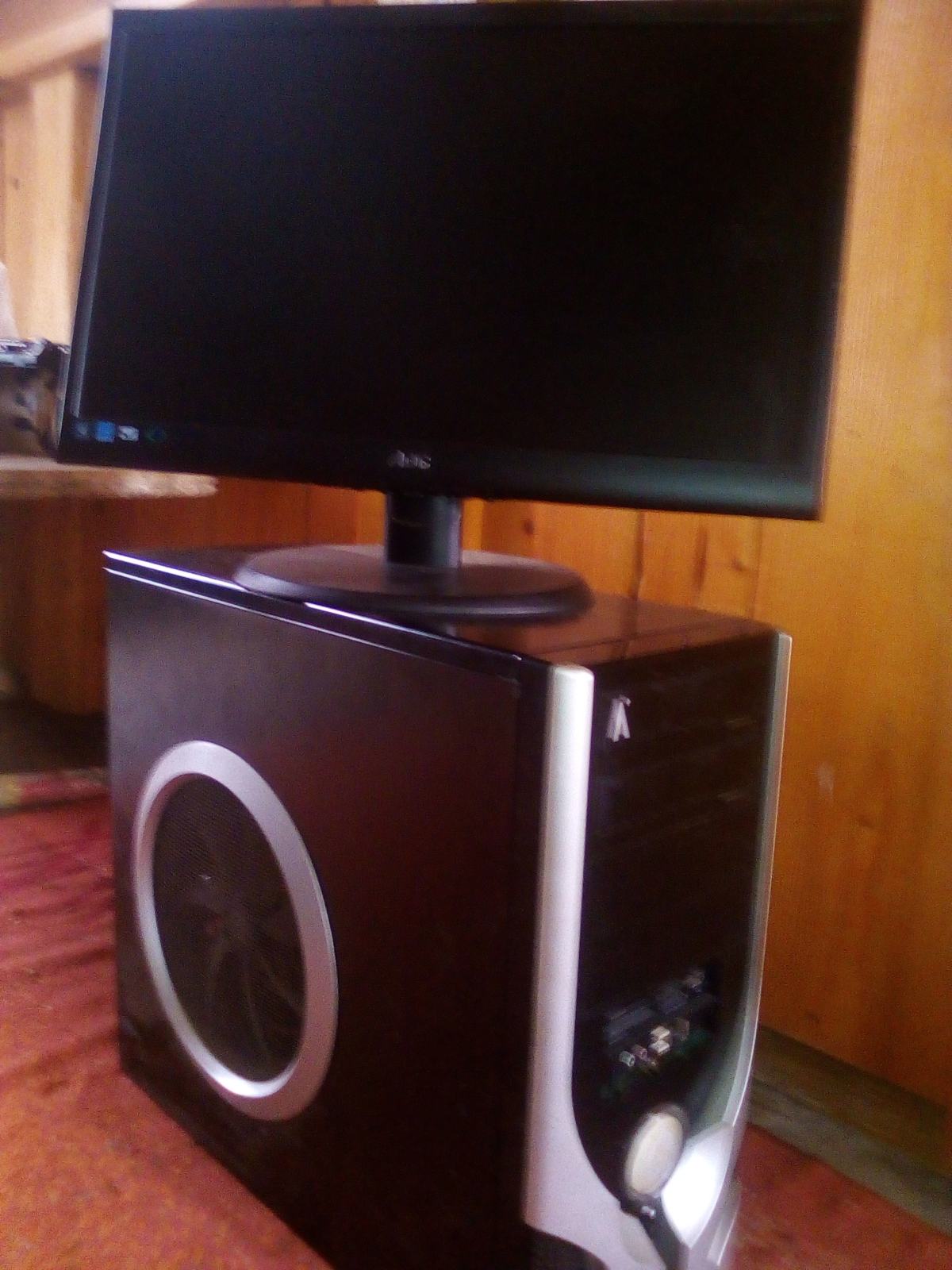 Intel I 5 3570 Gaming PC 12 GB Ram 1000 GB HD plus AMD R9 270 grafika