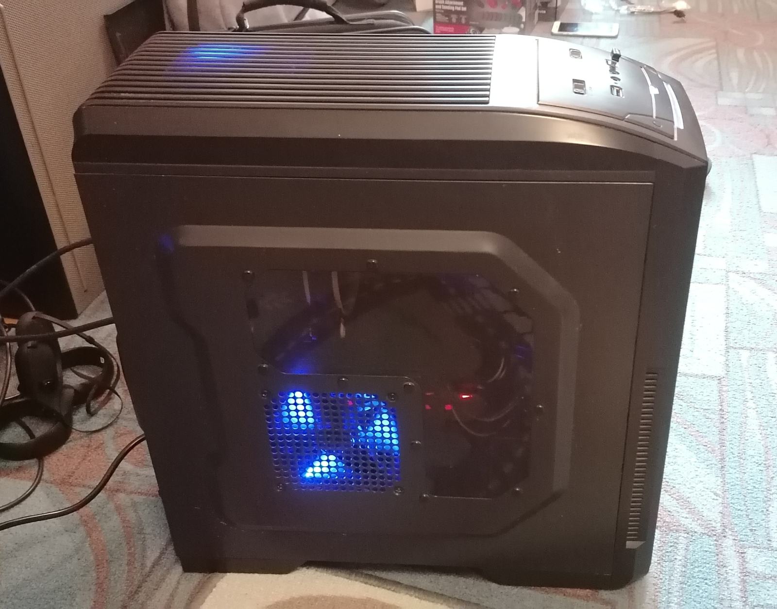 Gaming računalnik PC Intel i7 7700K GTX 1080 Ti 11GB 16GB RAM SSD 1TB