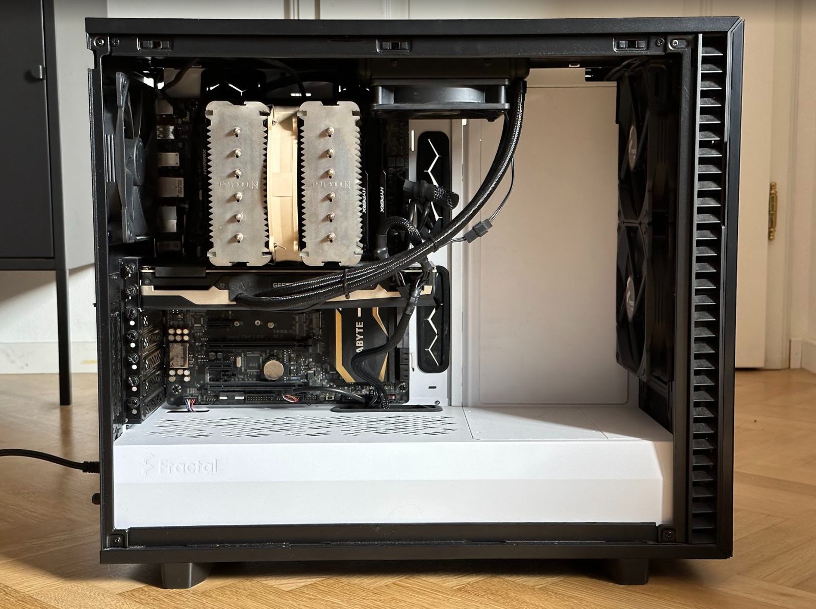 i7 5930k, EVGA 980Ti Hybrid, 48Gb ram, SSD