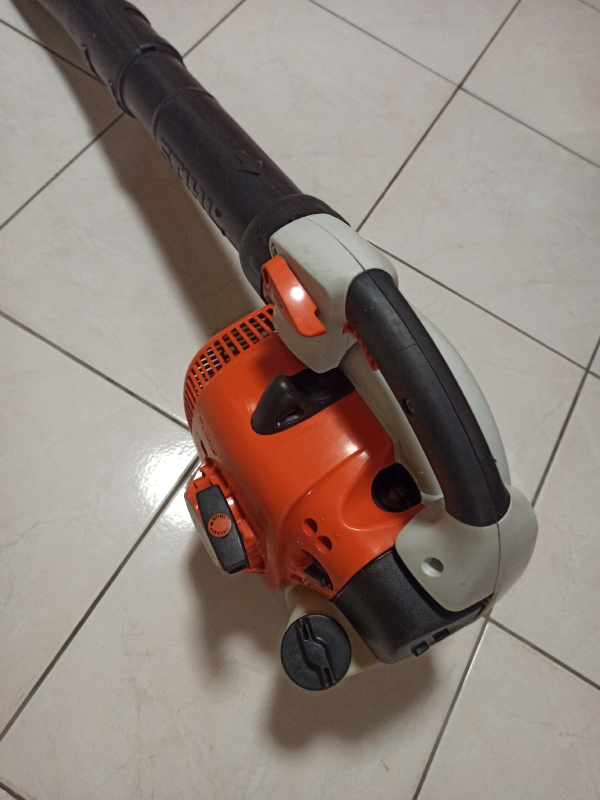 Pihalnik listja STIHL BG 86