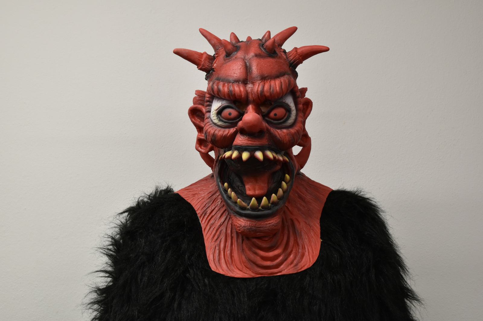 Maska Parkelj Krampus Hudičeva griva