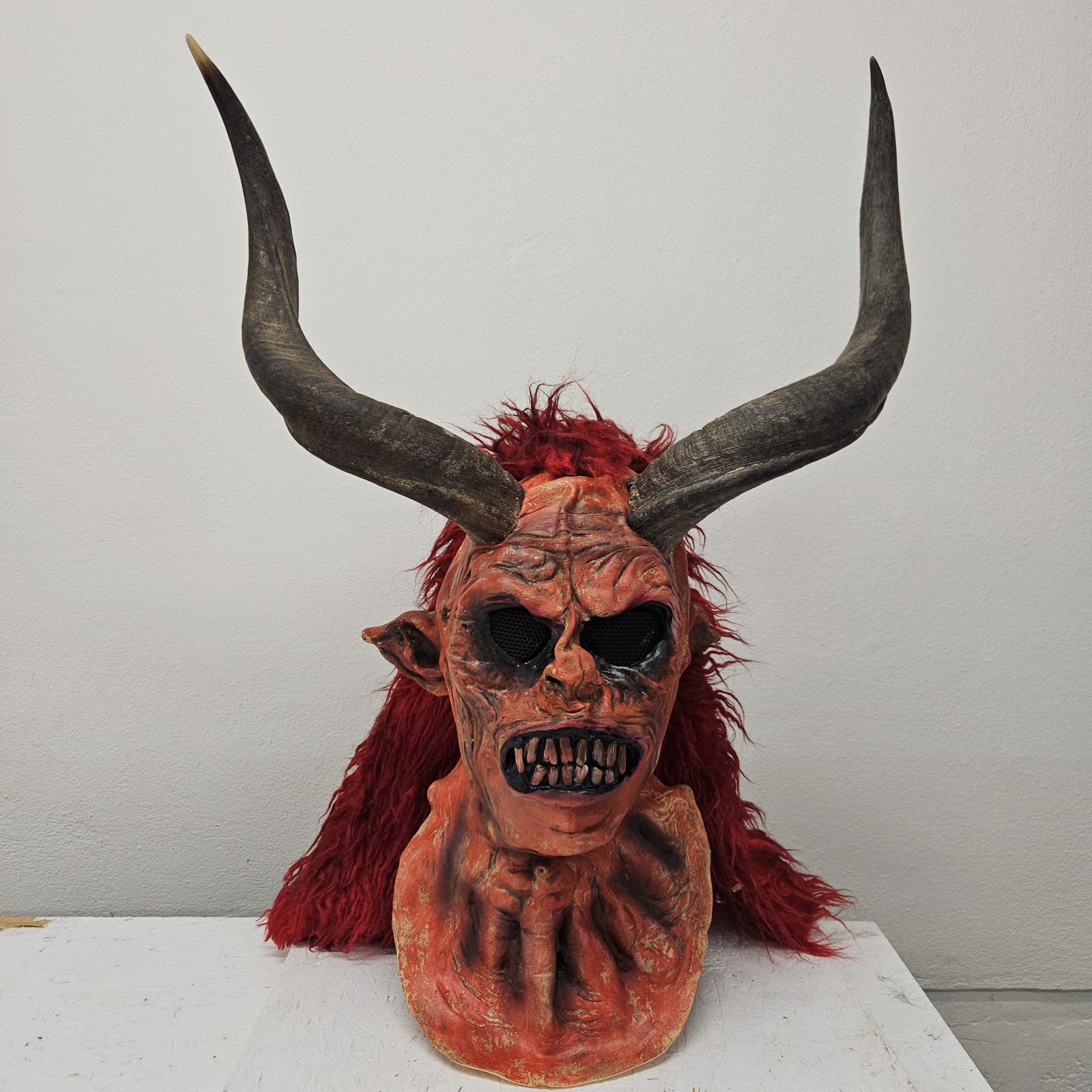 Prodano - Maska Parkelj Krampus Rdeči Brdavs