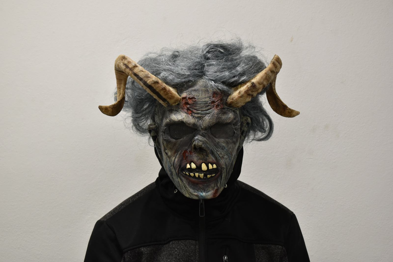 Maska Parkelj Krampus Krokarjev gospodar