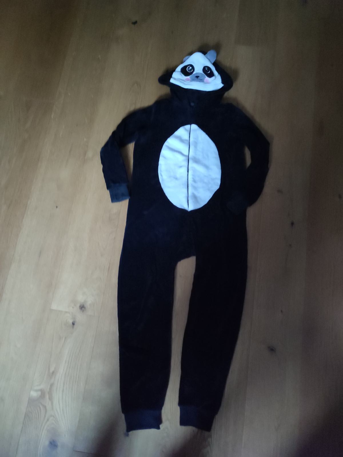 Pustni kostum panda