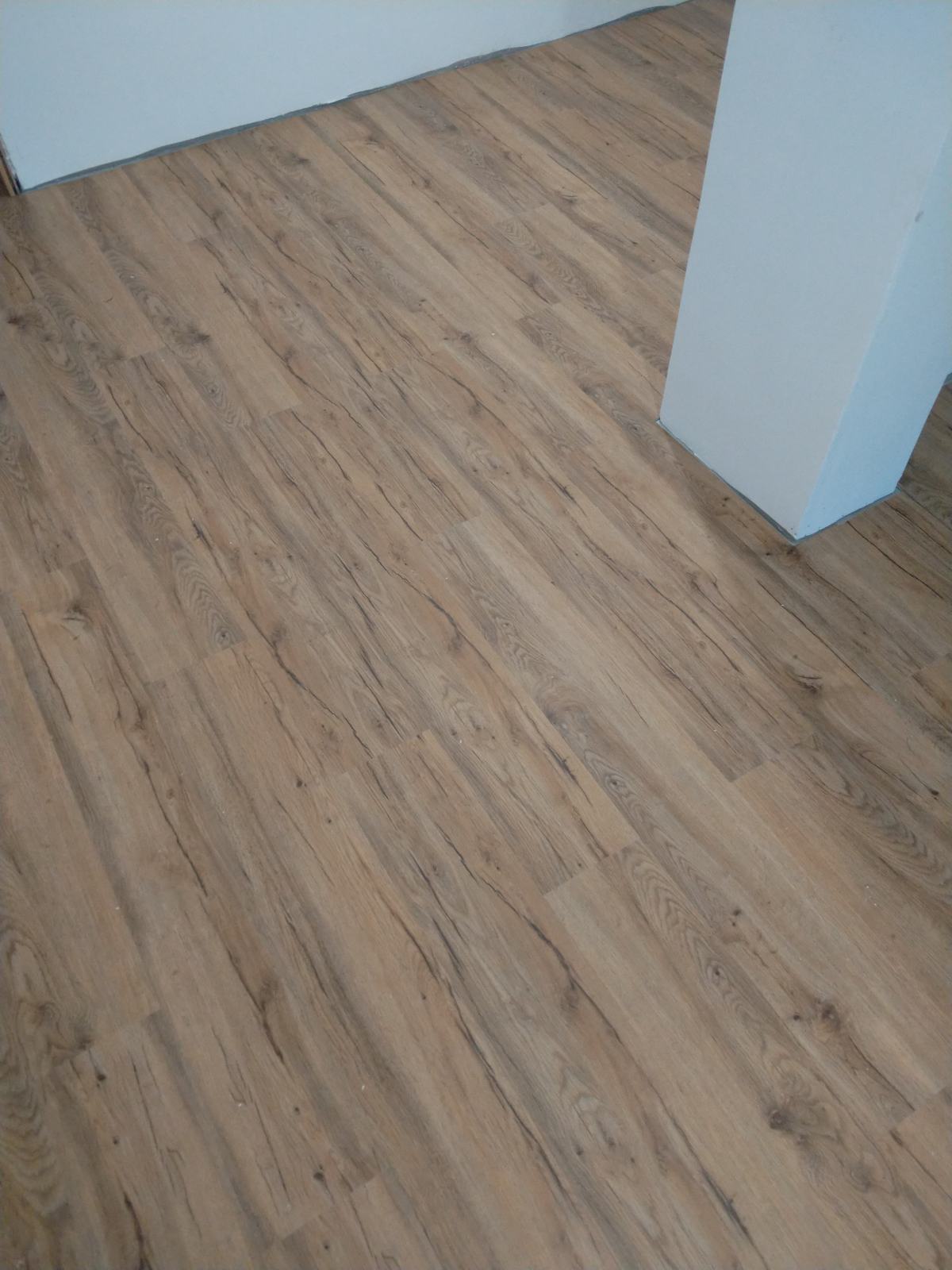 PVC talna obloga - vinilne plošče, 6 paketov - imitacija hrasta