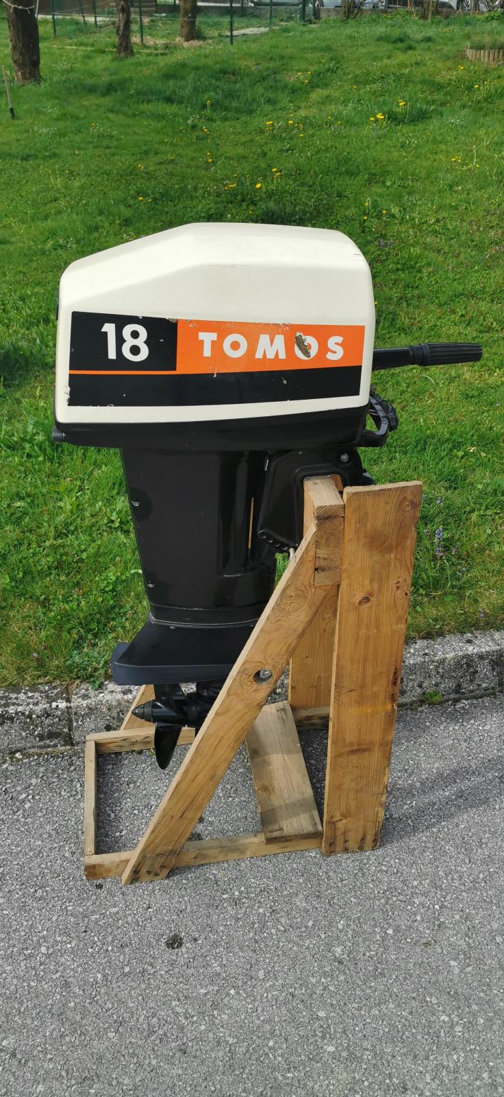TOMOS 18