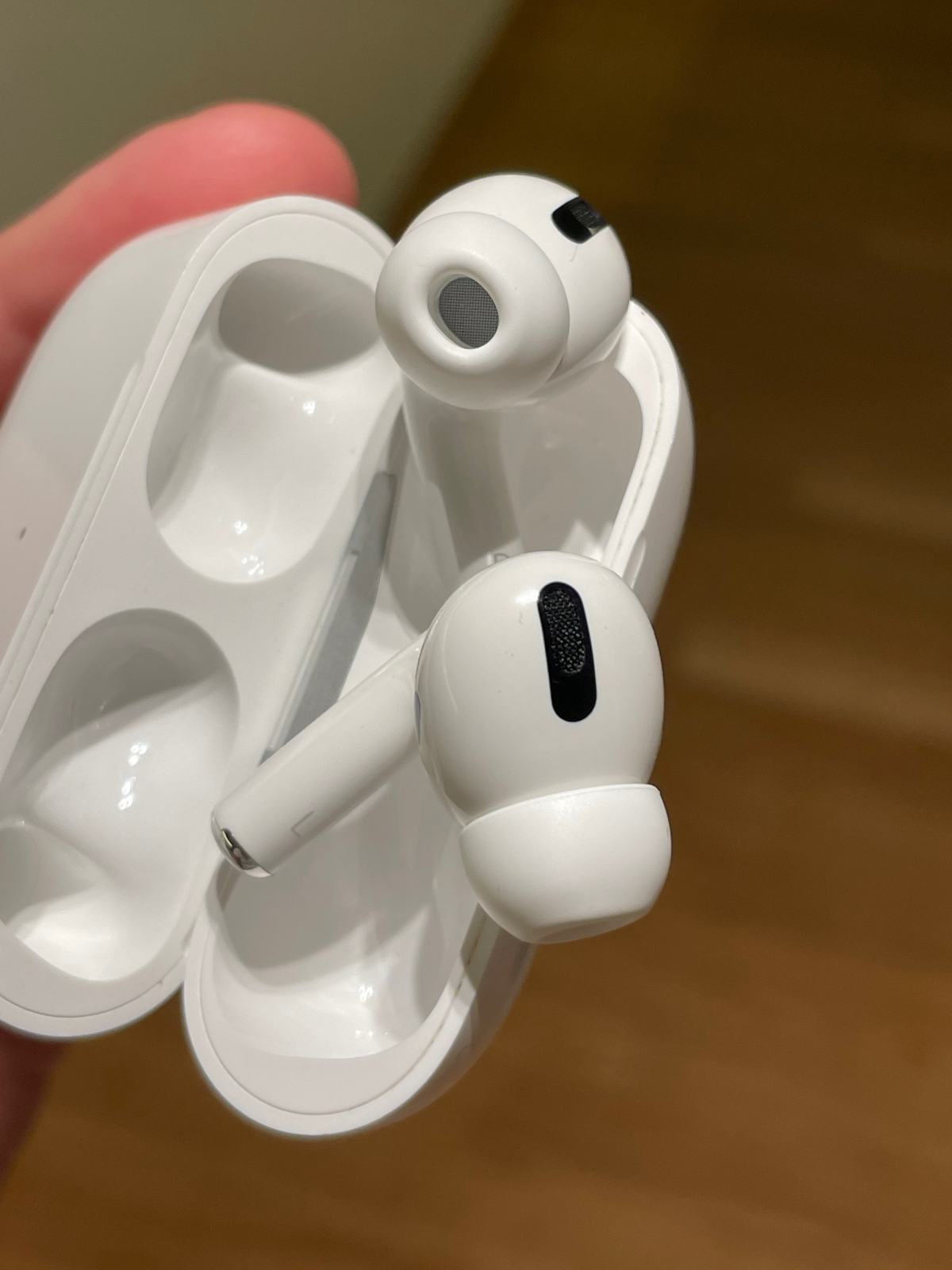 Apple AirPod Pro (v1)
