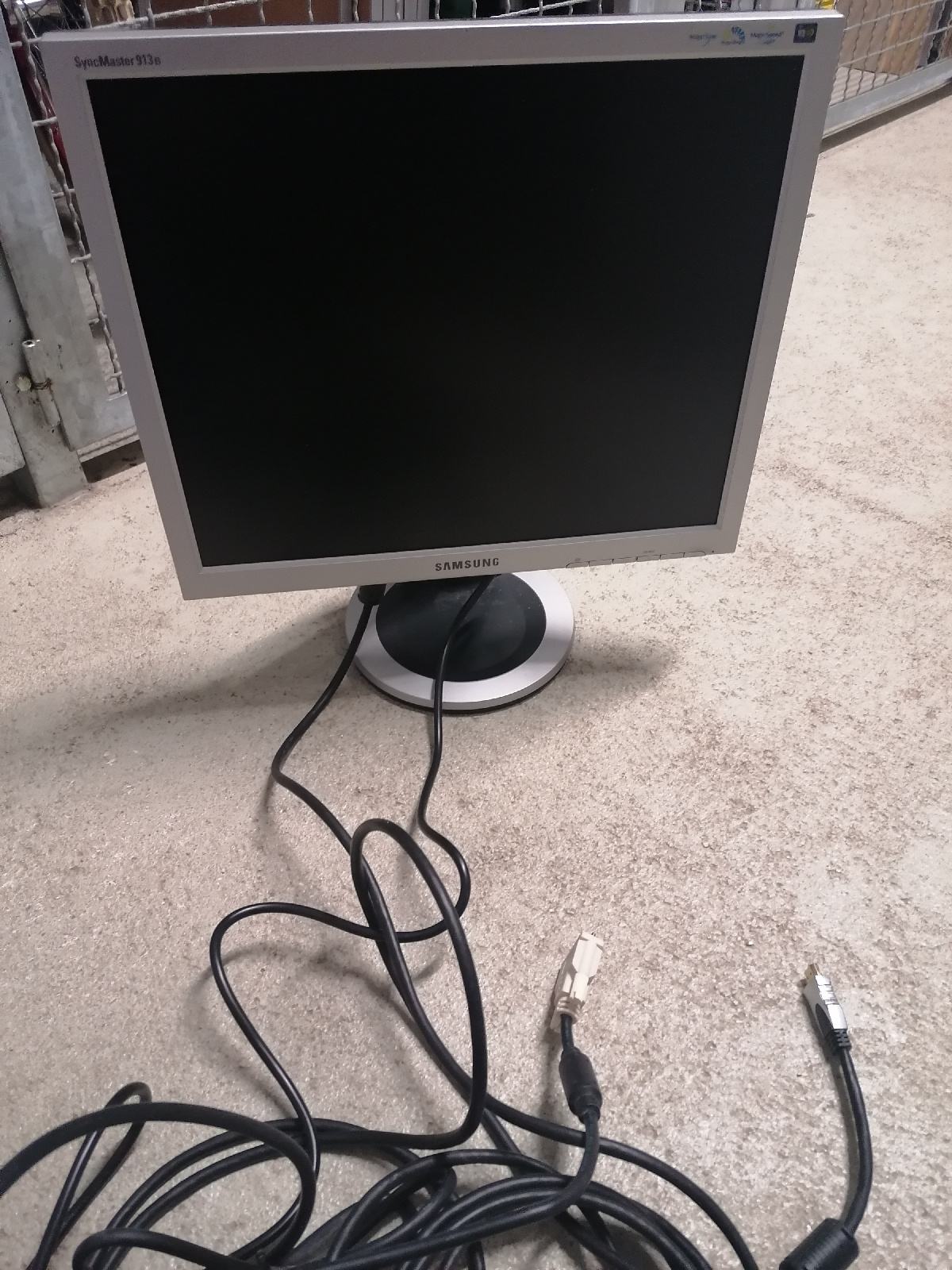 LCD monitor Samsung