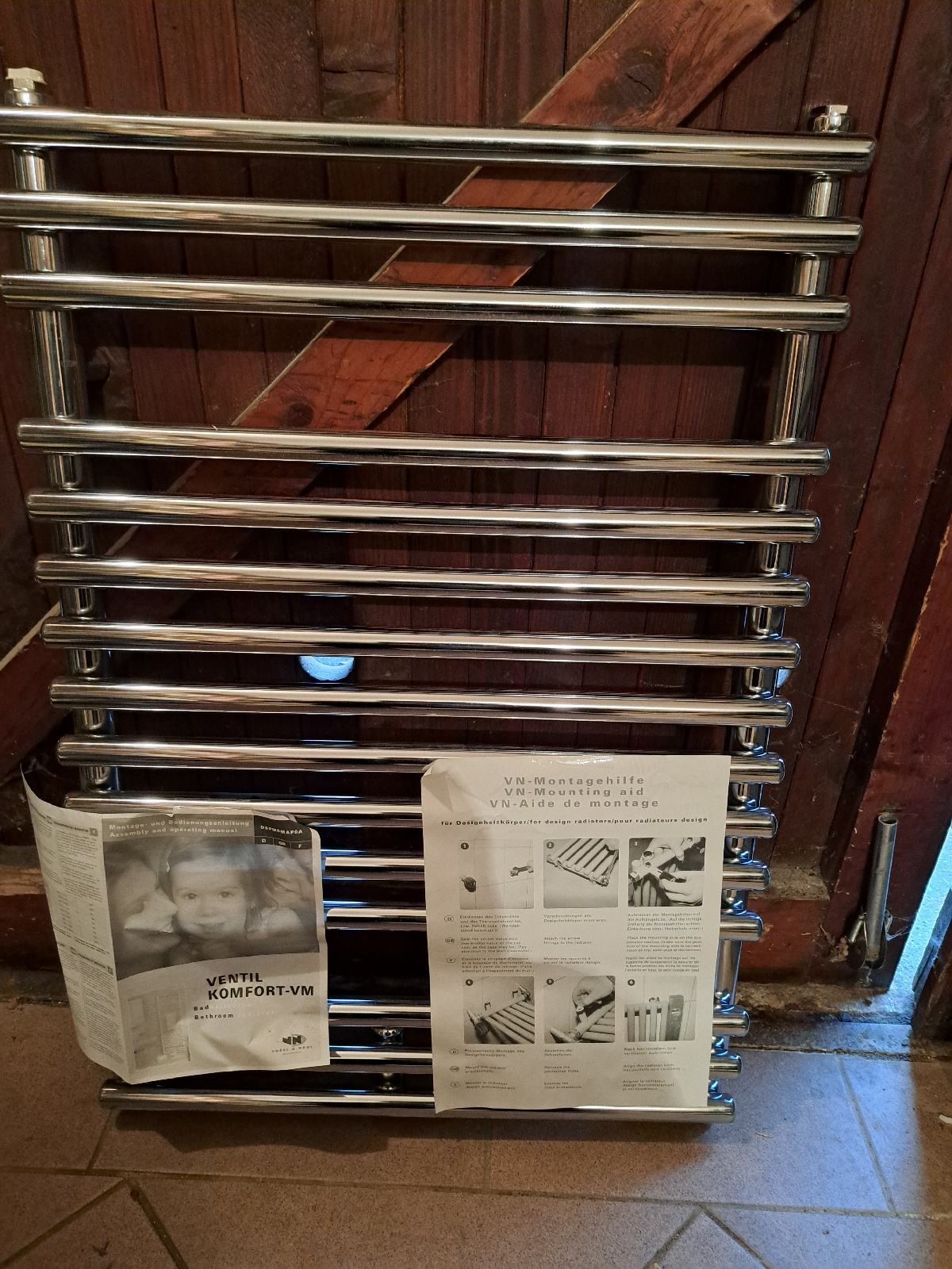 radiator krom 700x500 sredinski priklop vogel¬ nov