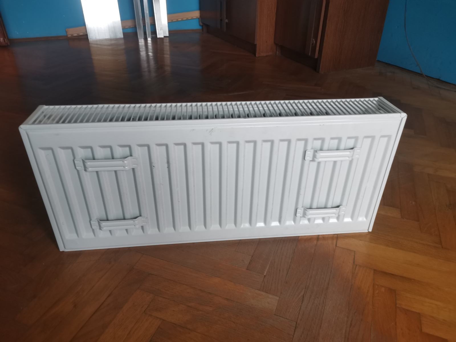 RADIATOR RADEL 22K 300/700
