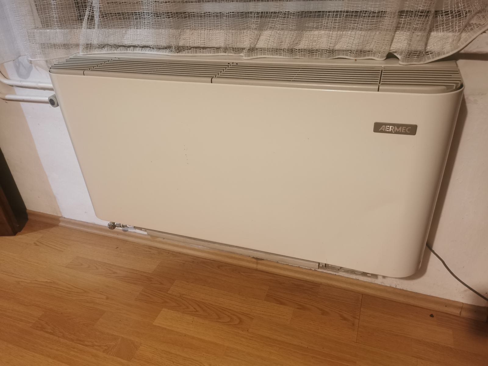 Radiator z ventilatorjem - konvektor