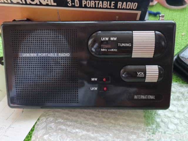 International UKW/MW 3-D Portable Radio LA/AF338