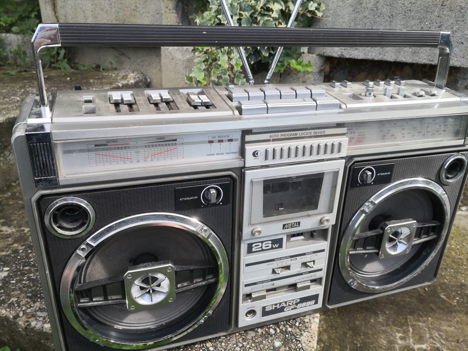 Vintage radio SHARP GF - 9696H, retro boombox radio
