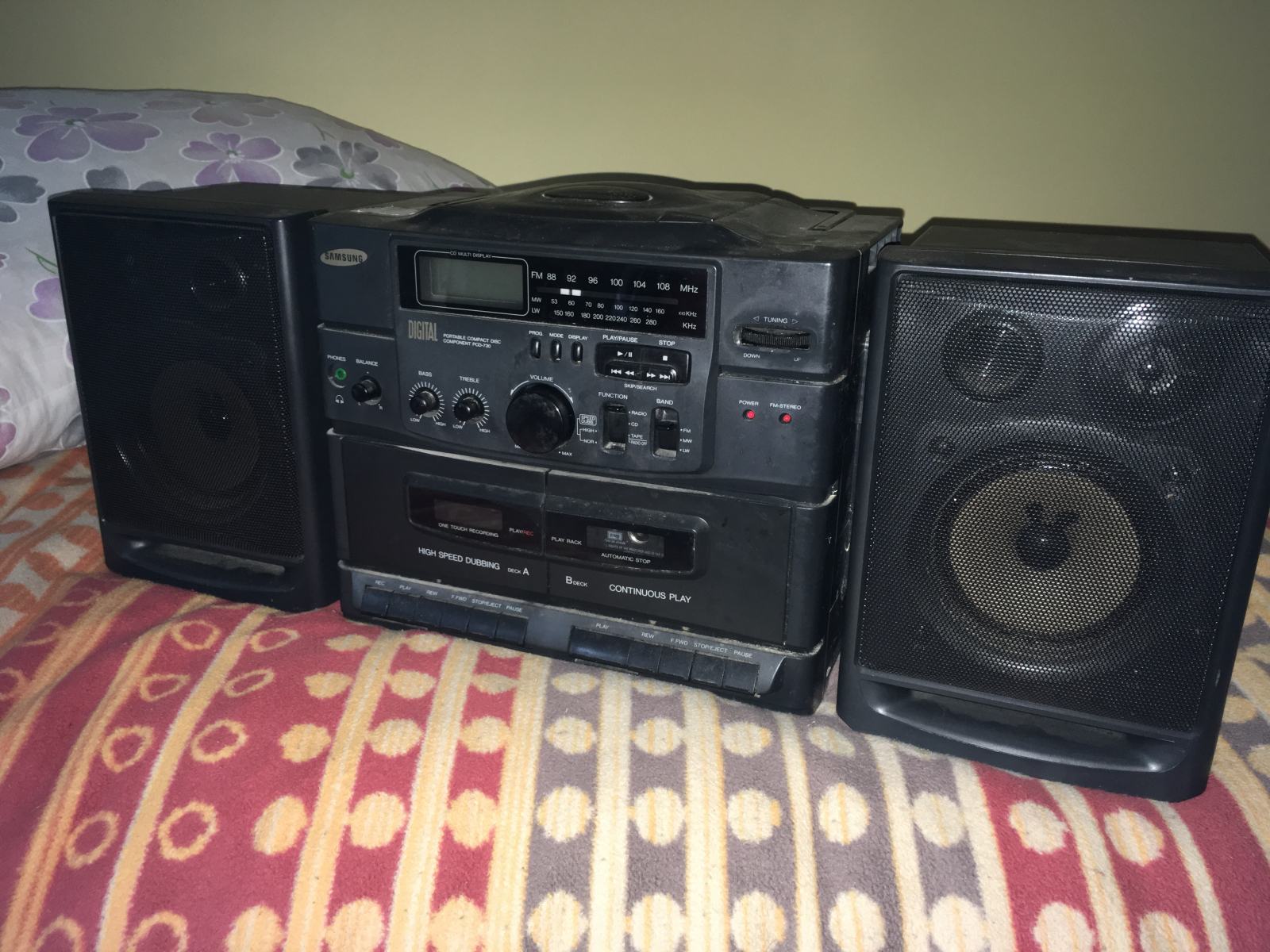 Retro samsung radio