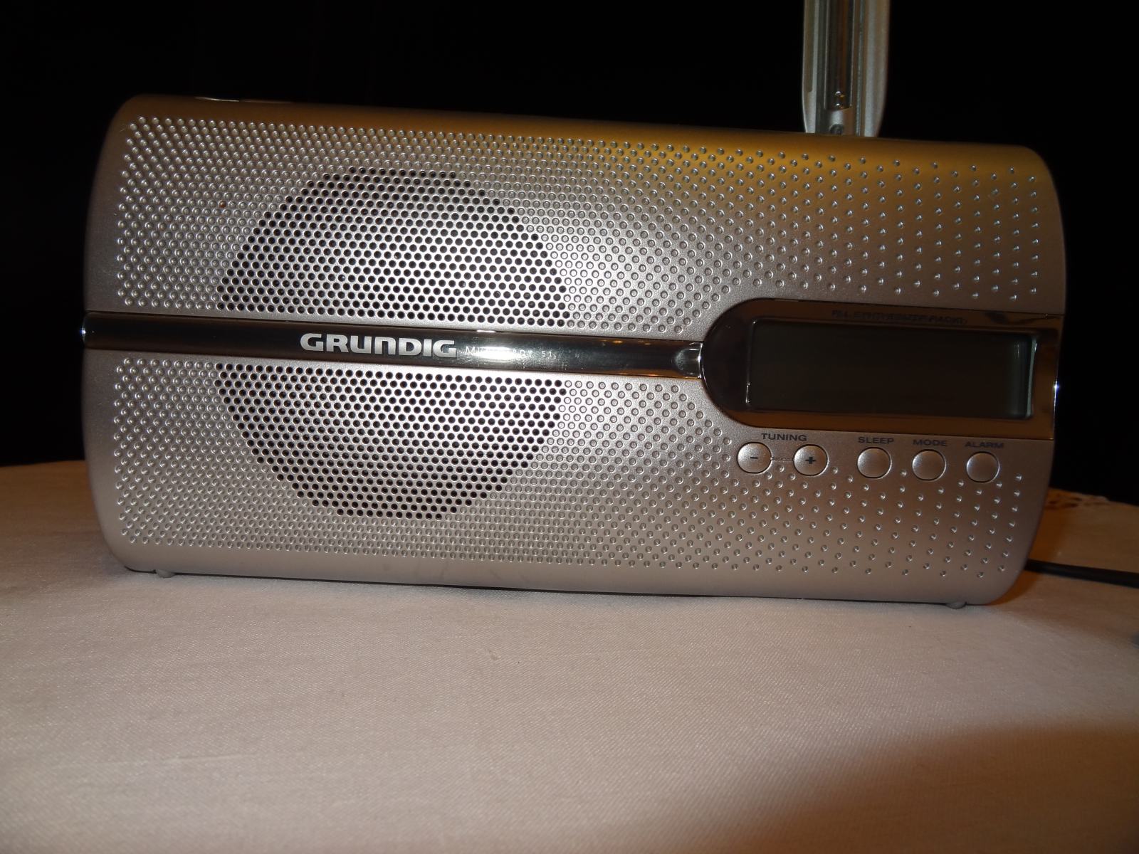 RADIO TRANZISTOR GRUNDIG
