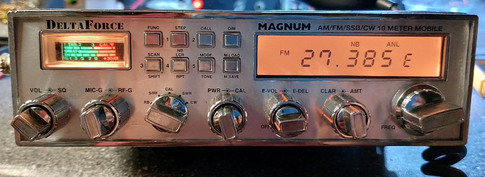 Magnum Delta Force CB in 10m postaja