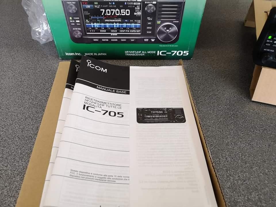 ICOM IC 705