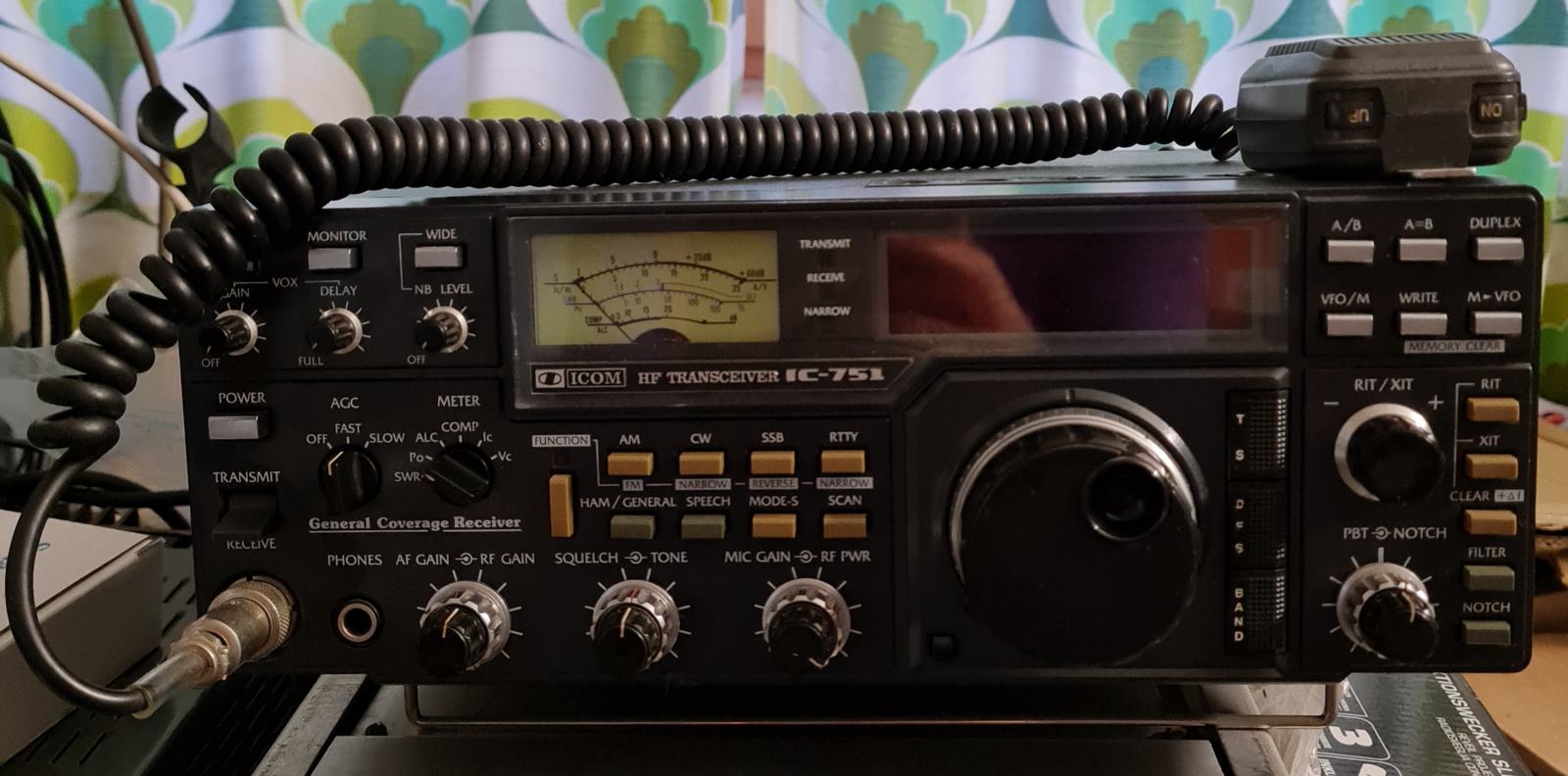 ICOM - IC 751