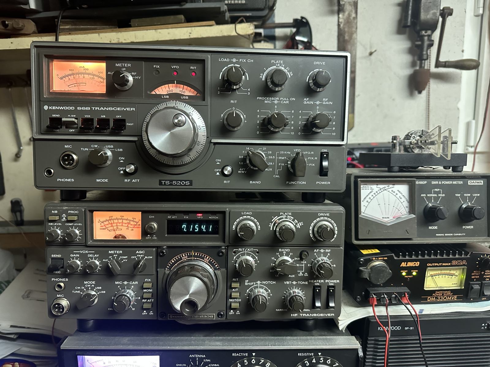P: Kenwood hibridni Transceiver TS-520S