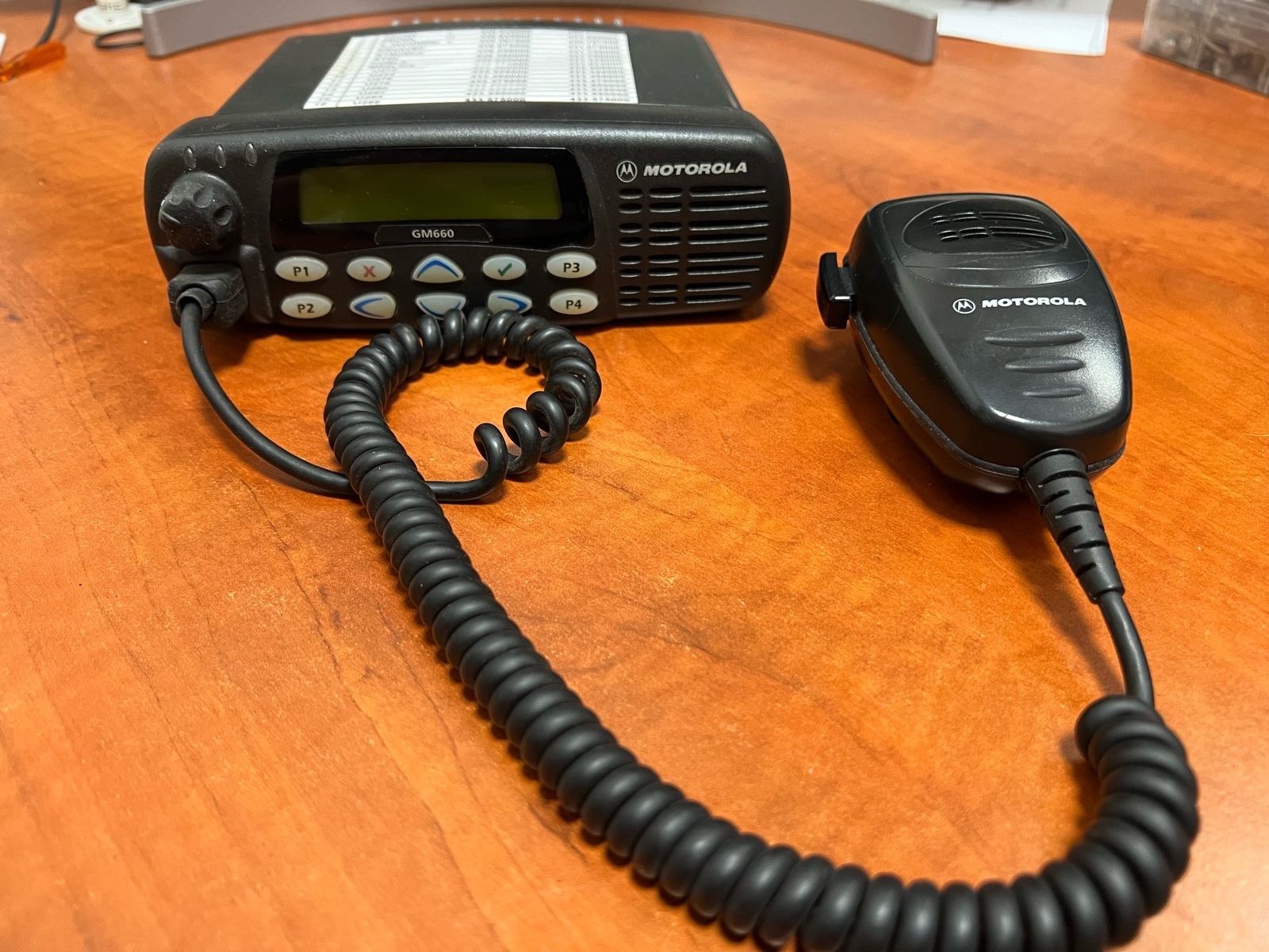 Motorola gm660 UHF