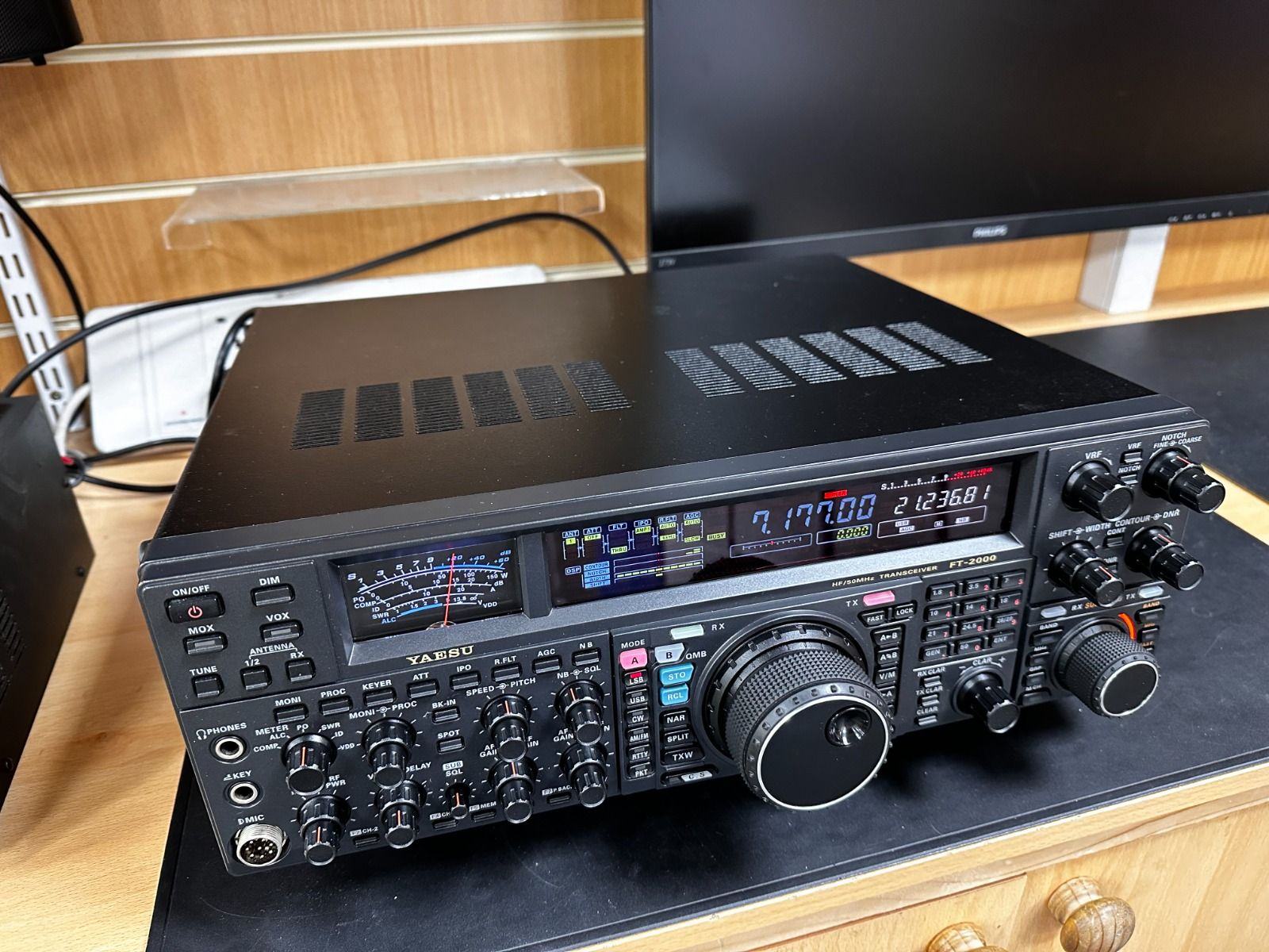 Yaesu ft-2000