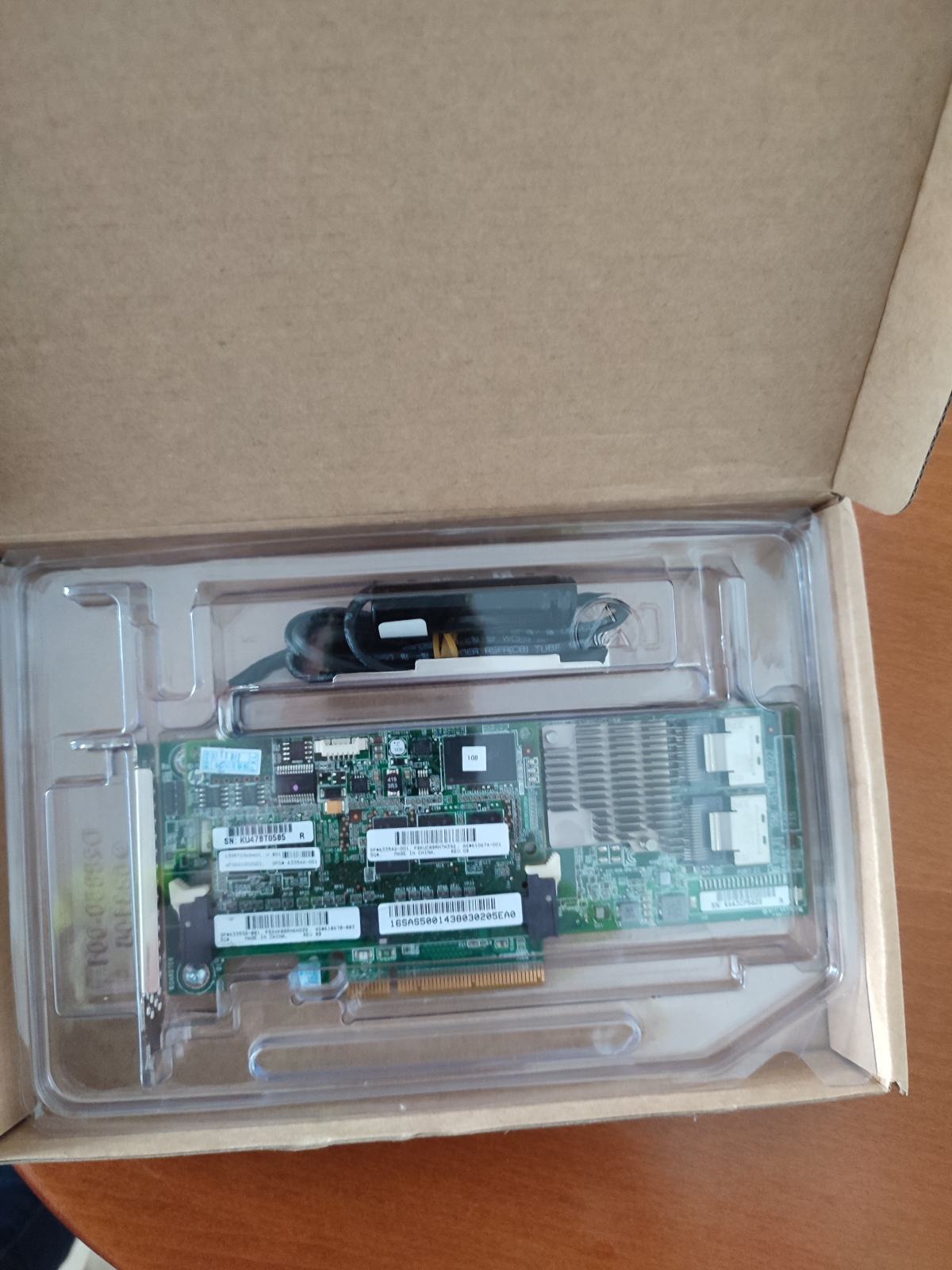 HP Smart Array P420 + 512M FBWC - RAID Controler