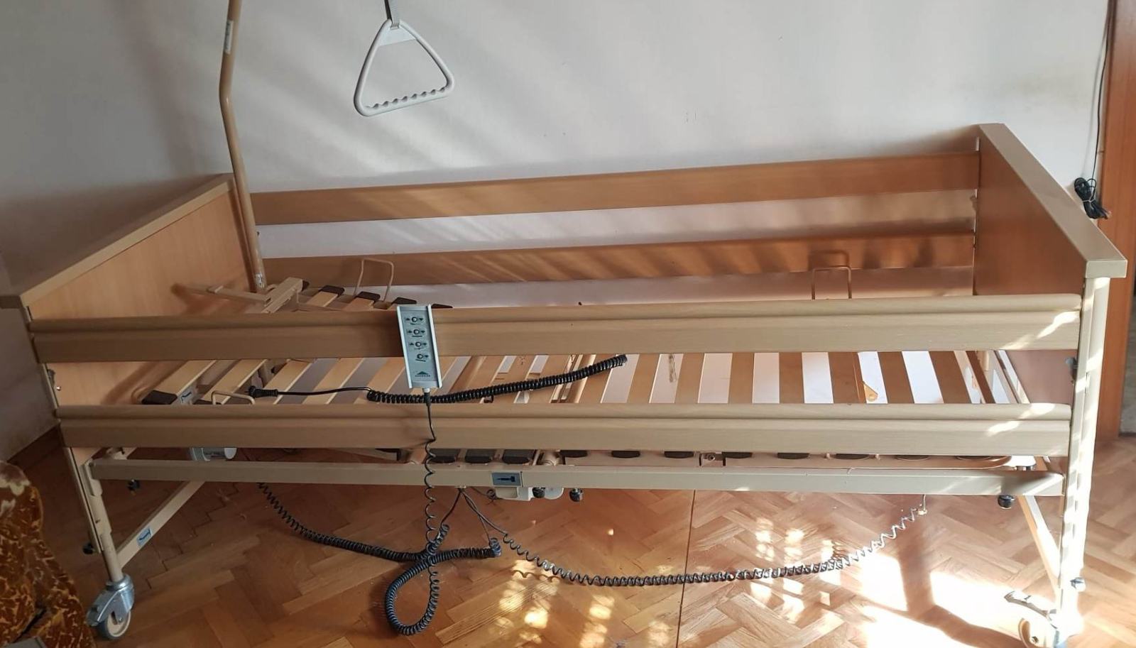 Električna negovalna postelja Burmeier Economic II