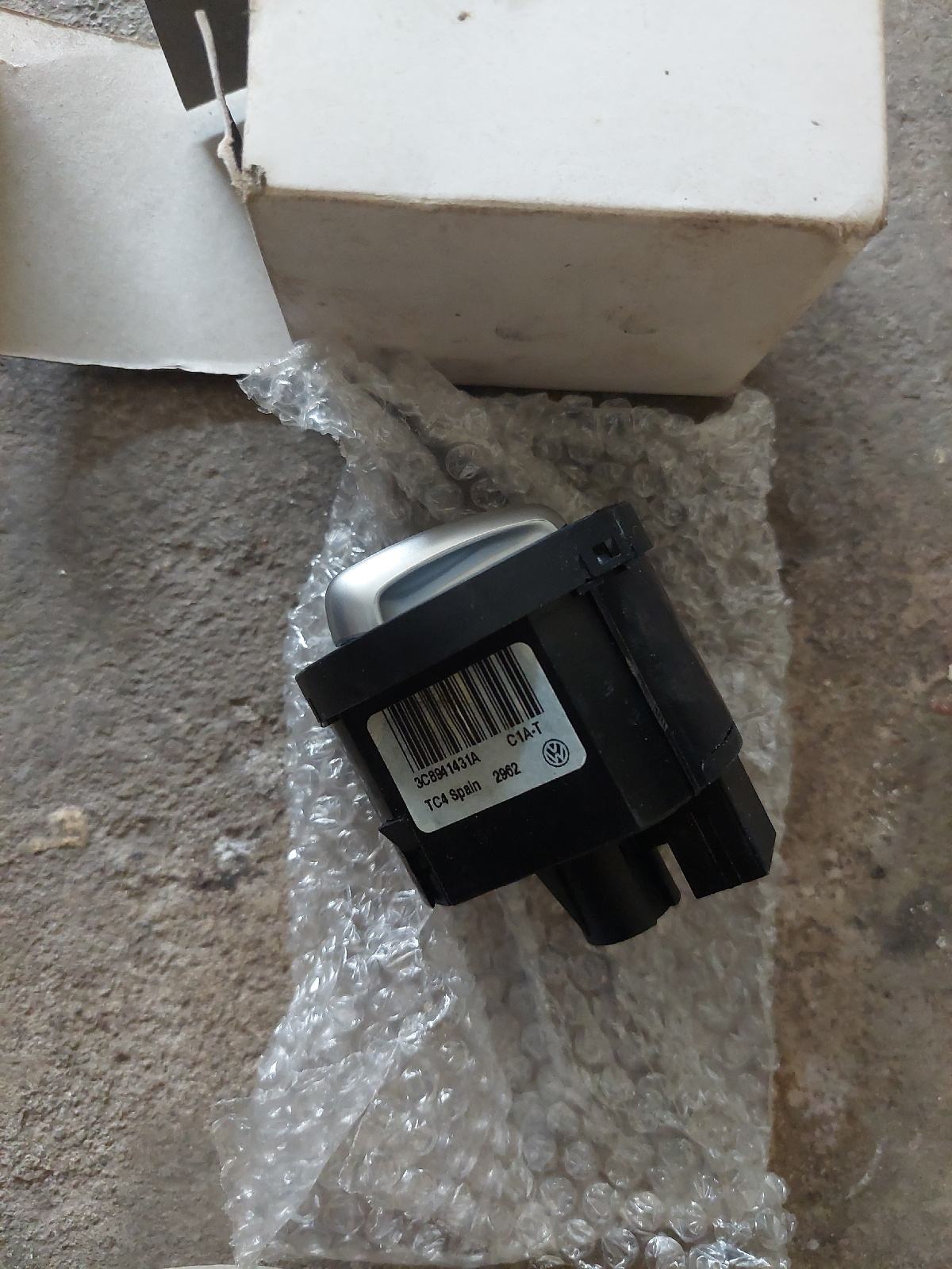 Stikalo za luči za vw volkswagen passat b7 l.2010-2014