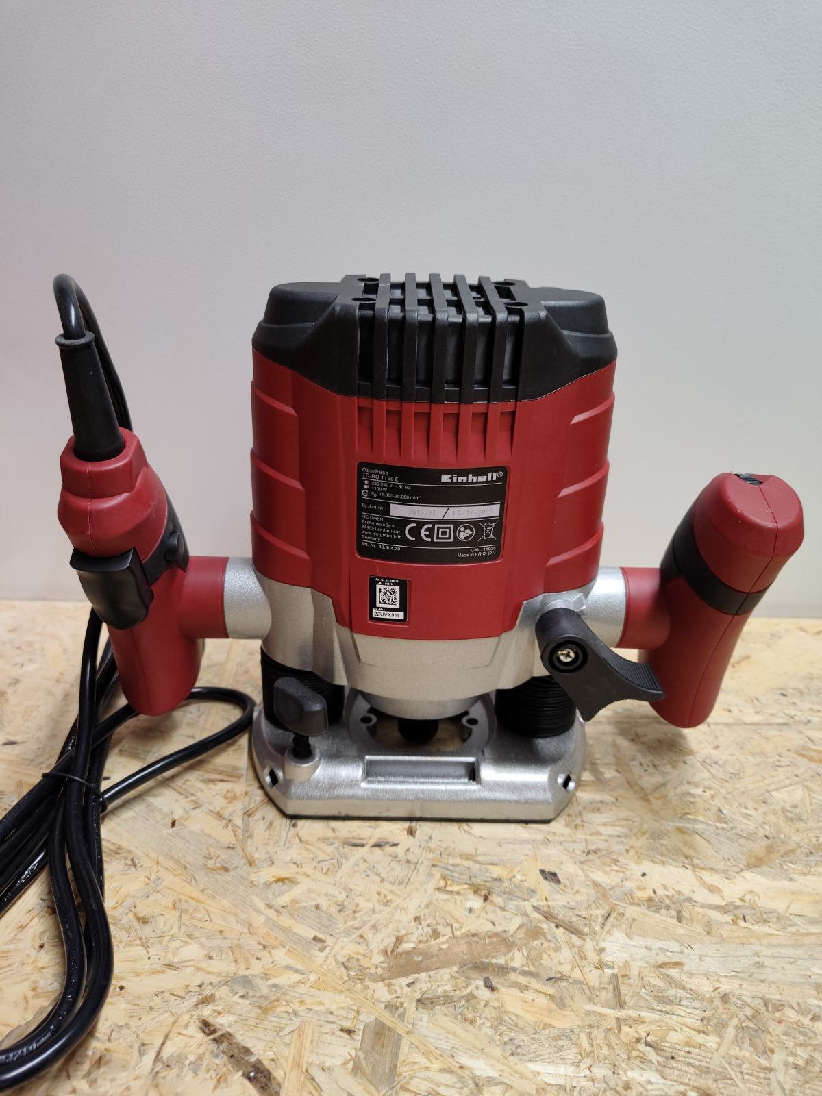 Popolnoma NOV nadrezkar Einhell TC-RO 1155 e