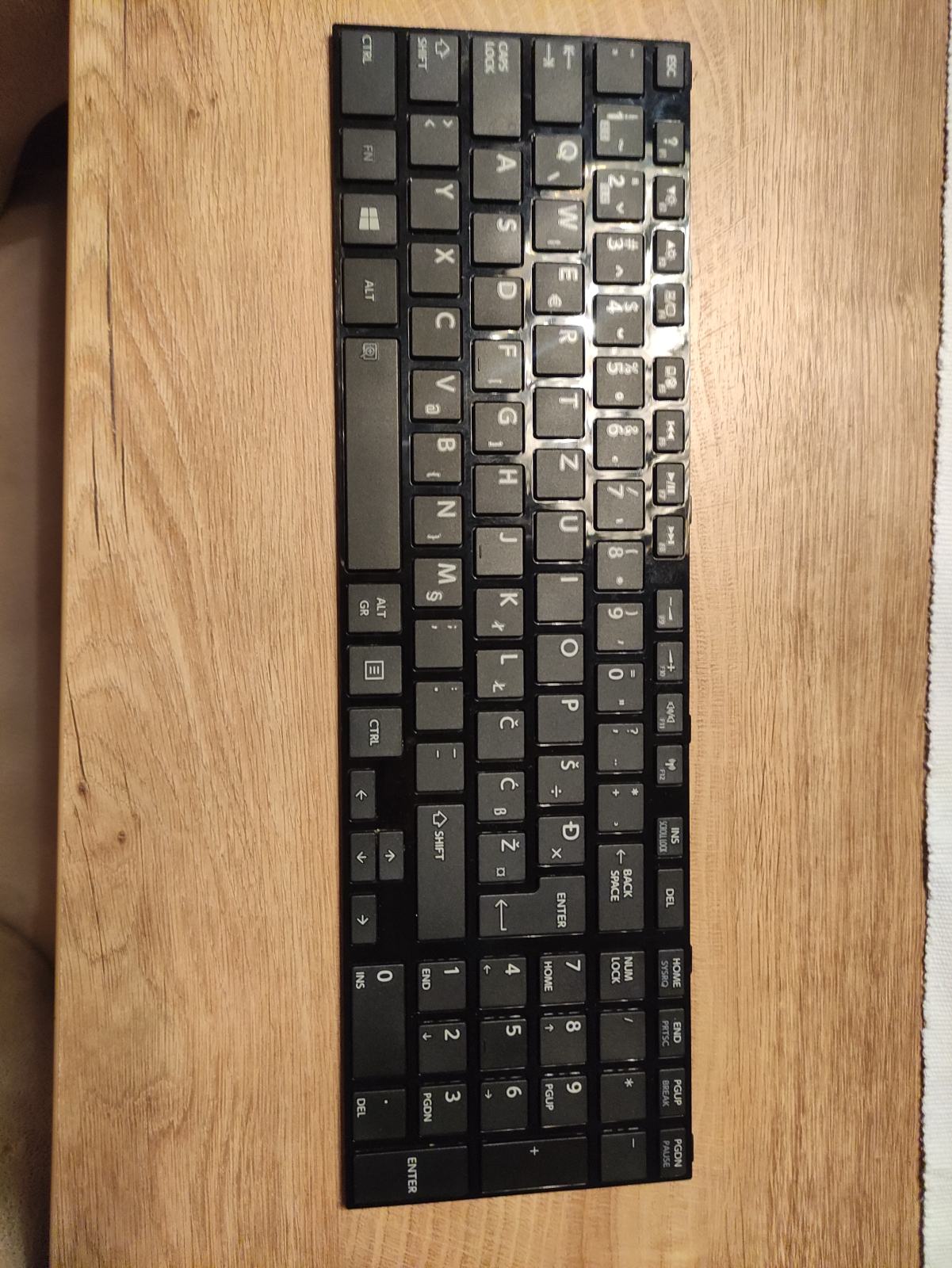 Toshiba C50 C55 tipkovnica SLO