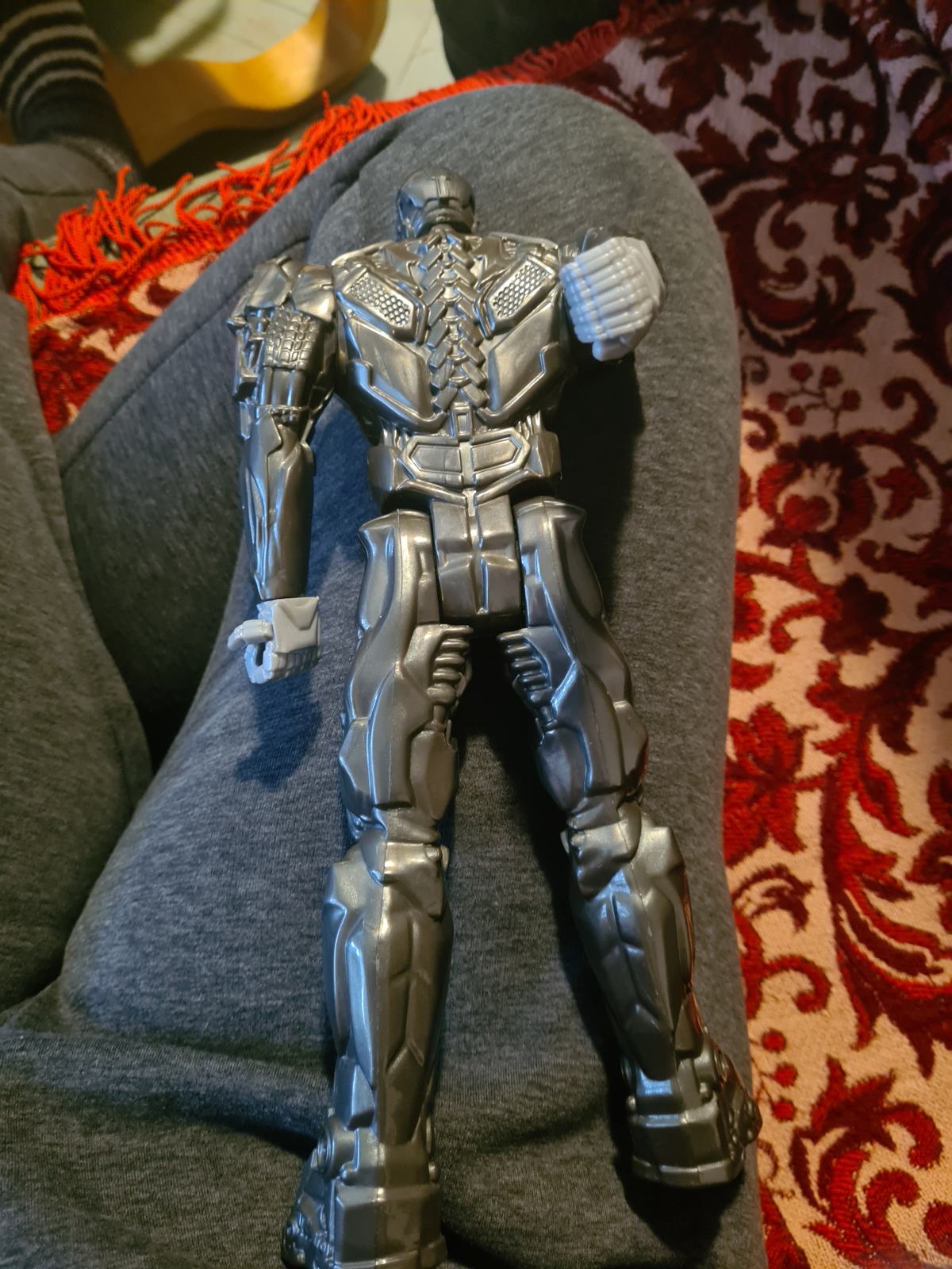 30 cm robot, premične roke, noge glava