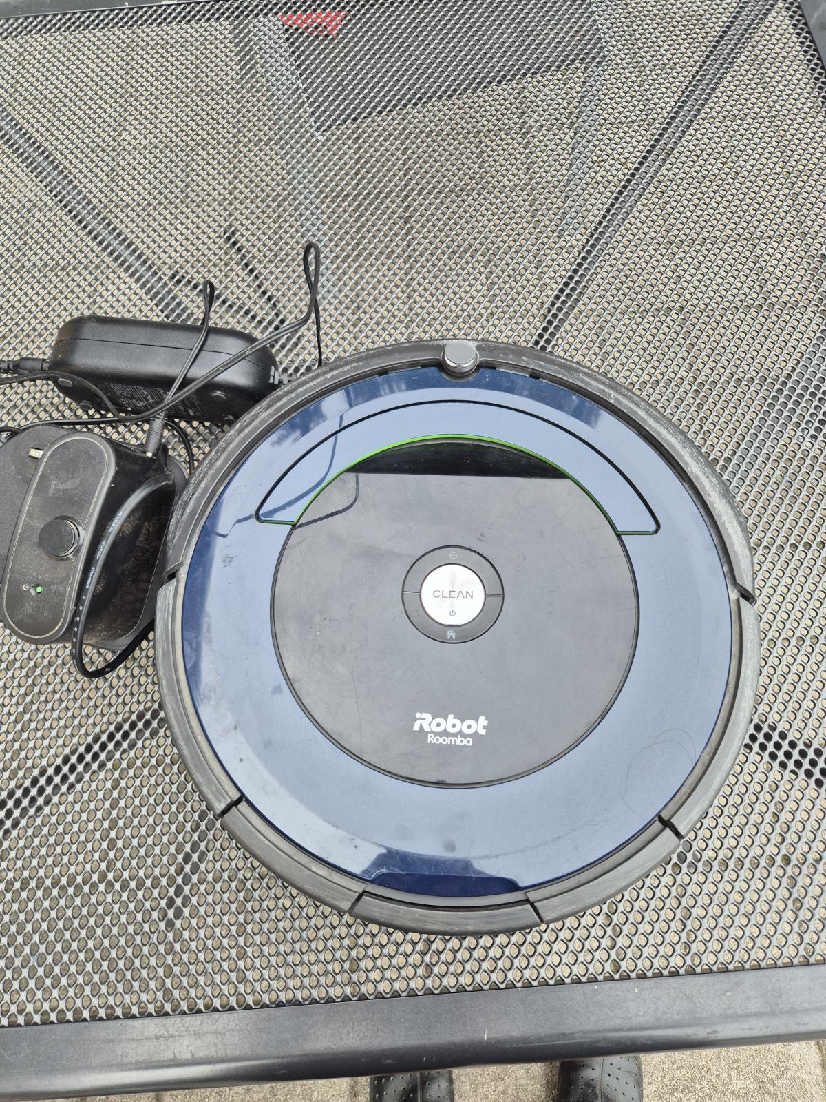 iRobot Roomba 695