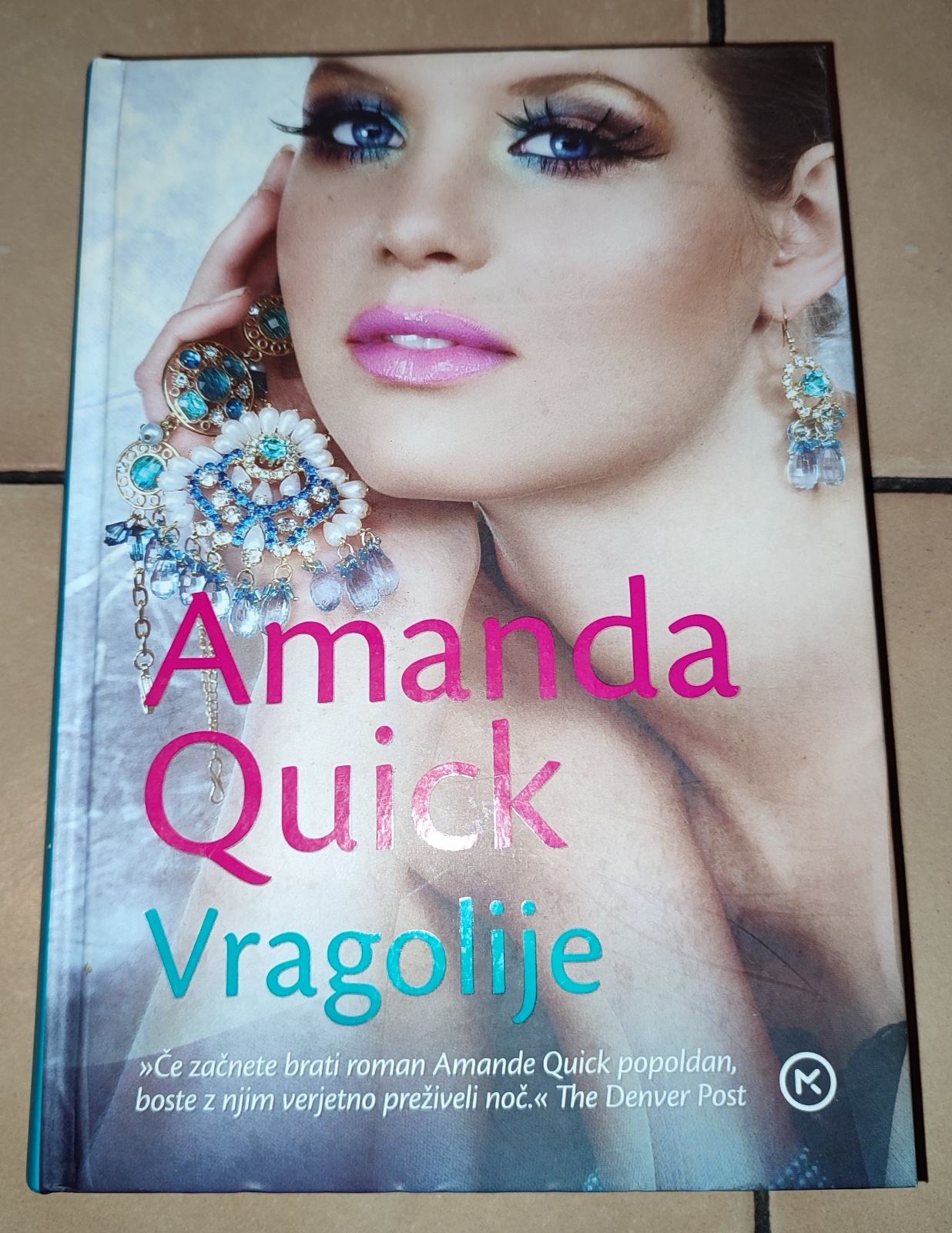 Amanda Quick-Vragolije