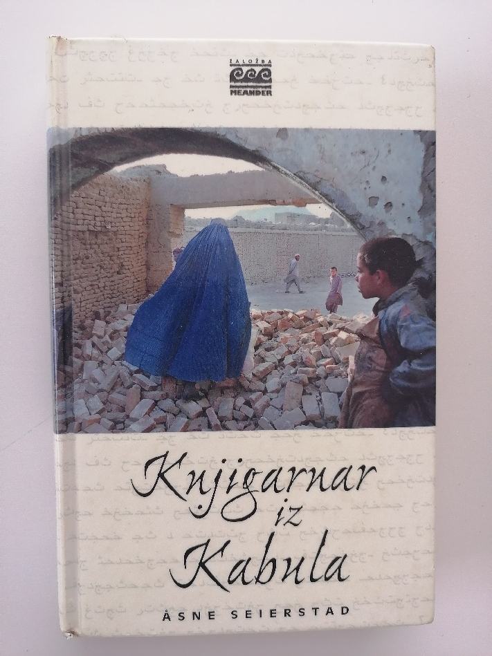 ASNE SEIERSTAD, KNJIGARNAR IZ KABULA