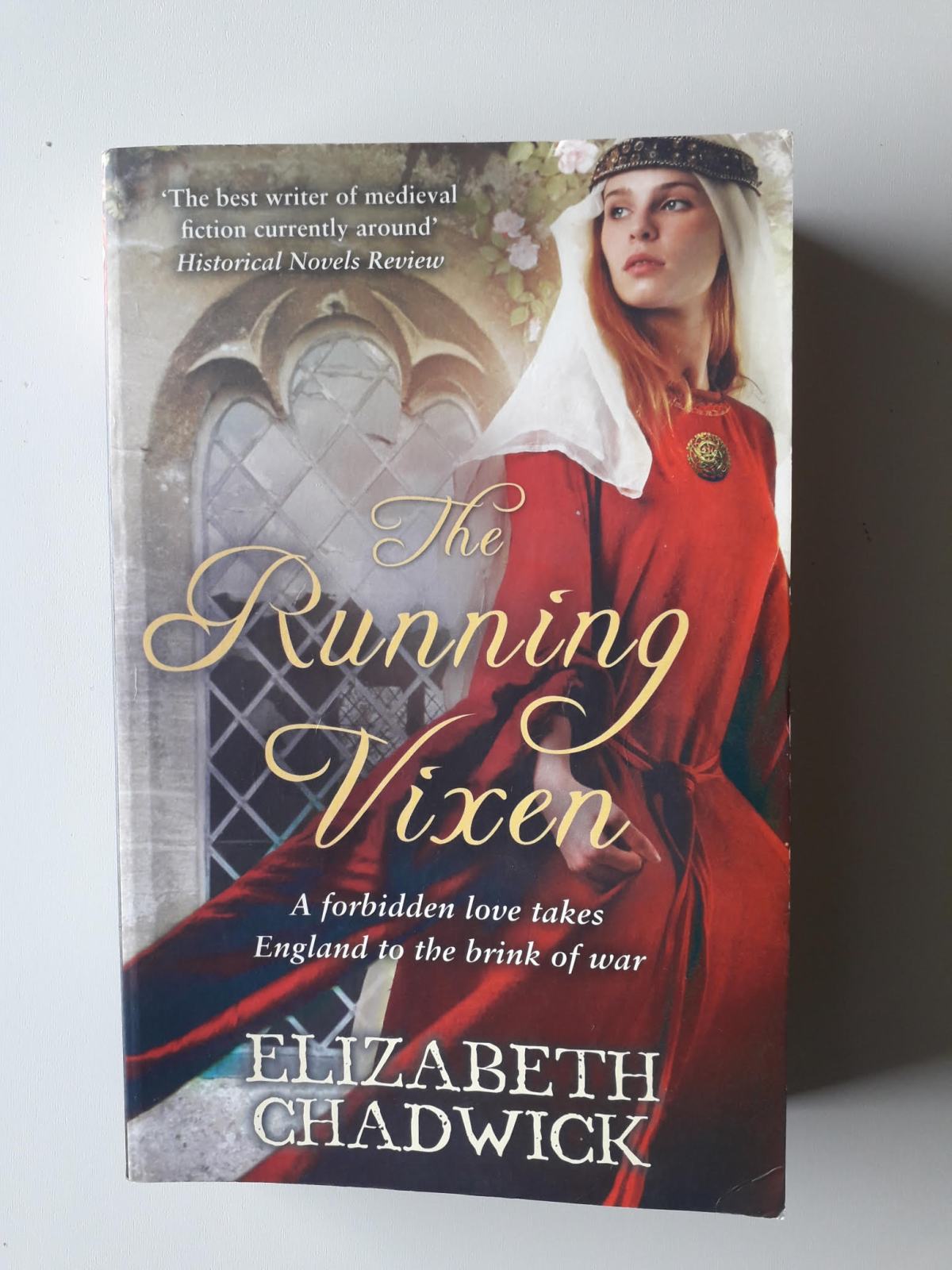 ELIZABETH CHADWICK, THE RUNNUNG VIXEN