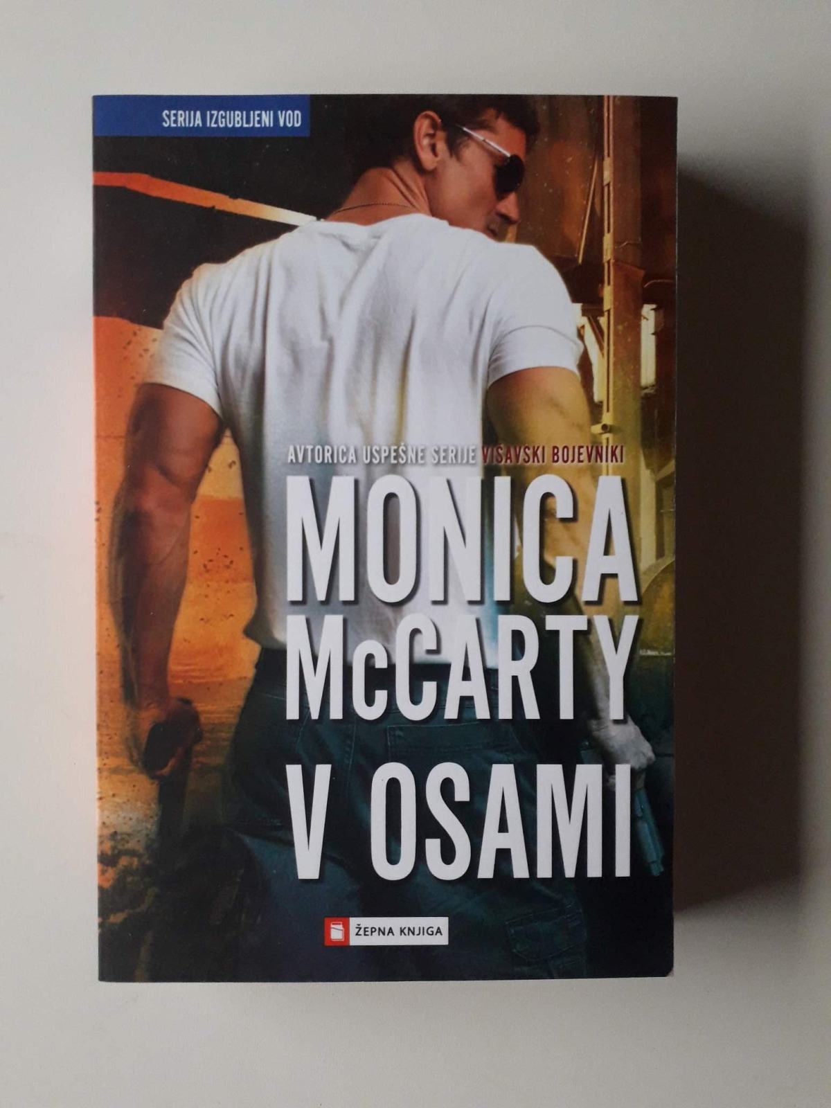 MONICA MCCARTY, V OSAMI